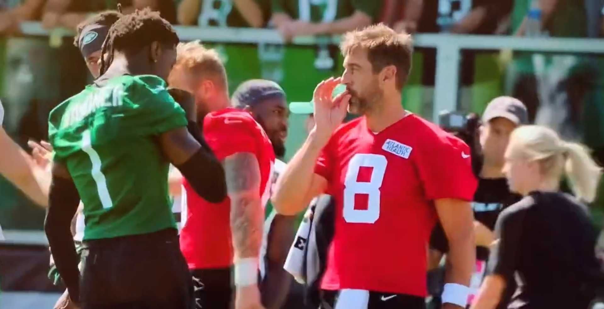 Aaron Rodgers and Sauce Gardner’s elaborate handshake…