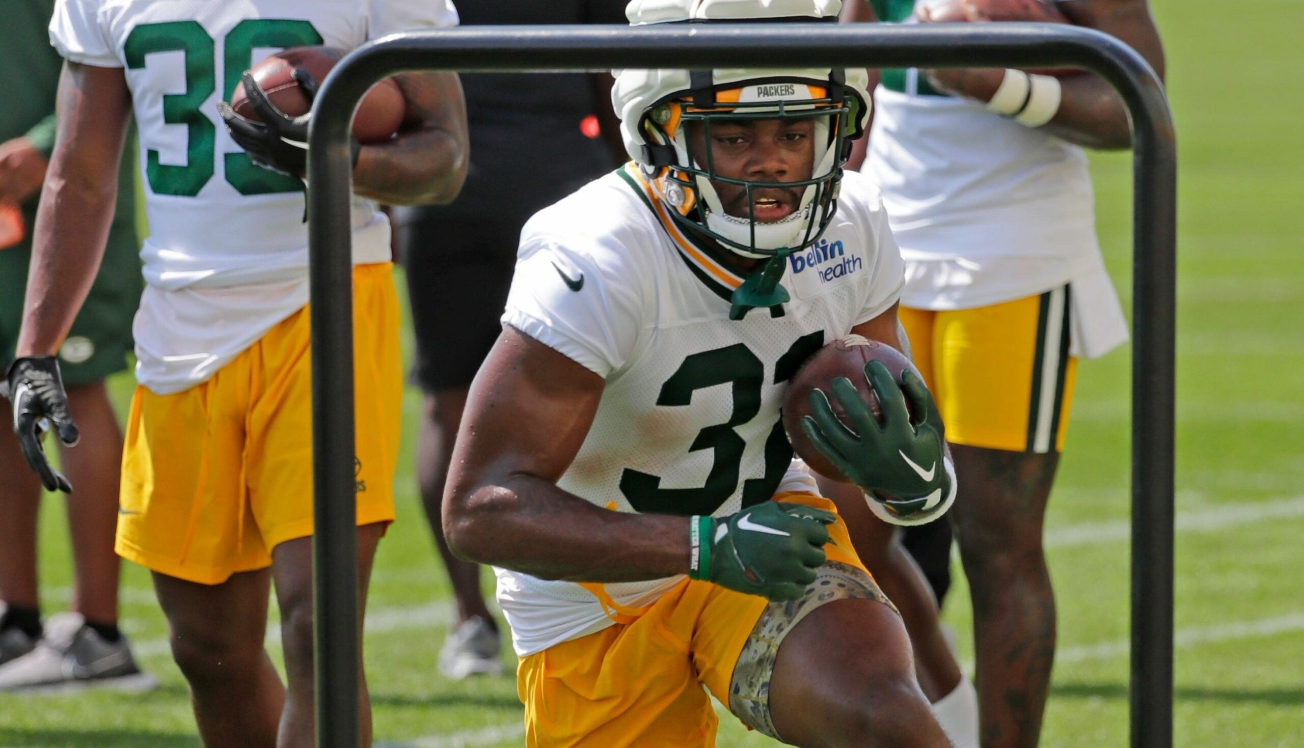 Packers rookie RB Emanuel Wilson races 80 yards for TD…