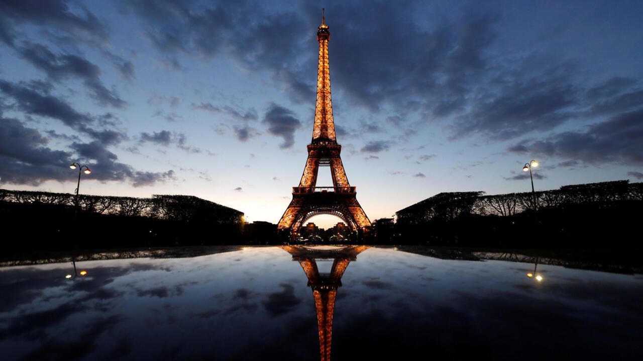 Eyeful Tower: Tourists found sleeping off drinking…