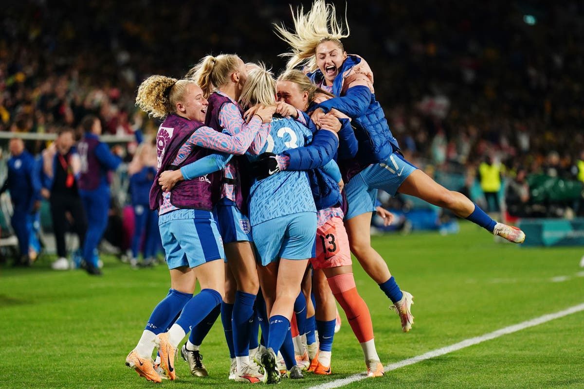 Lionesses celebrate reaching World Cup final