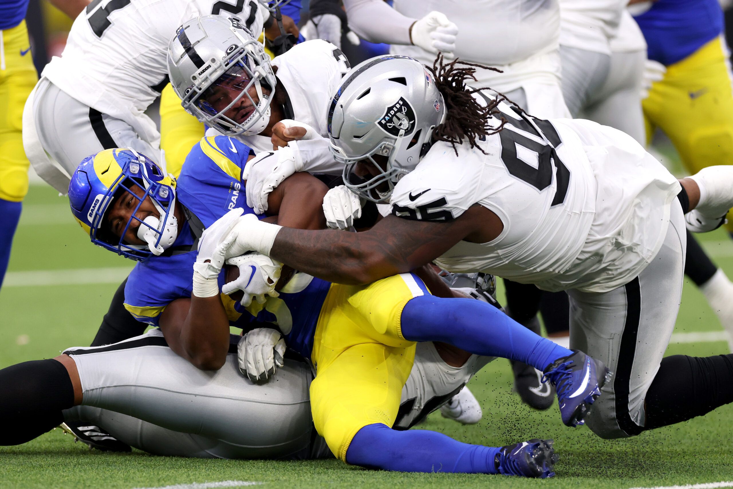 Rams fall to Raiders, 34-17: Instant analysis of 2nd…
