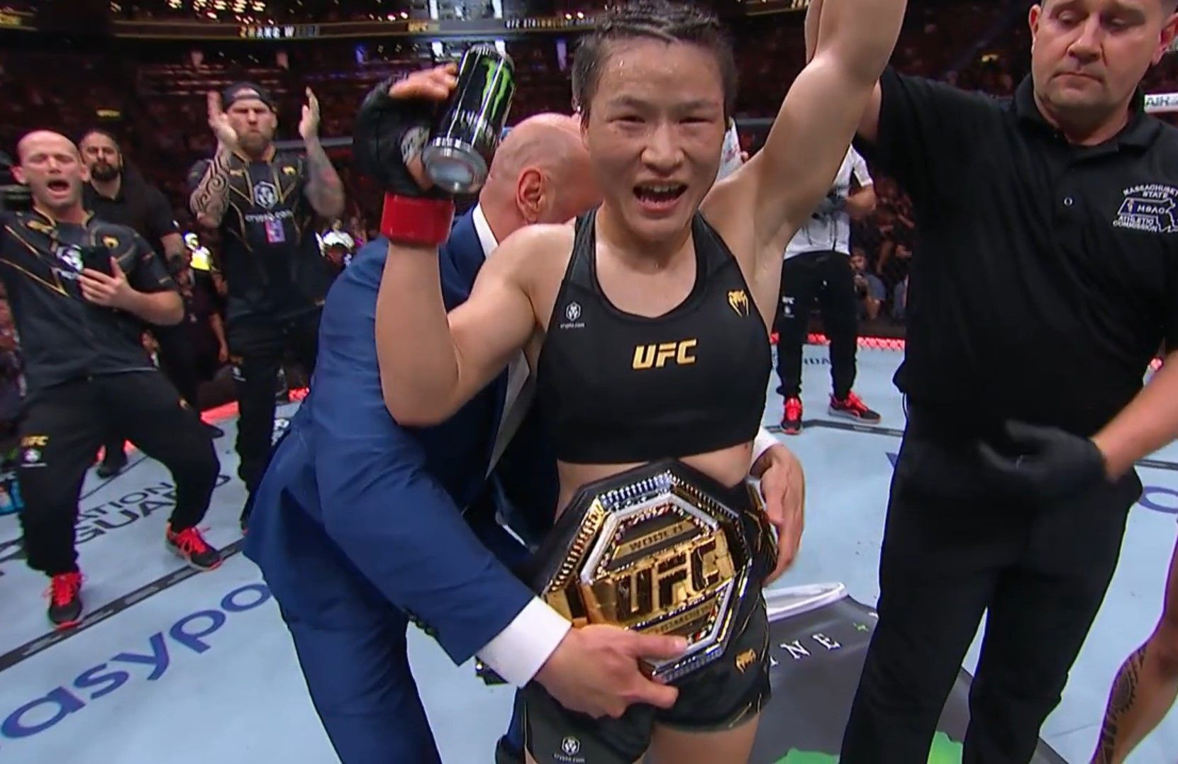 UFC 292 results: Zhang Weili shuts out Amanda Lemos in…