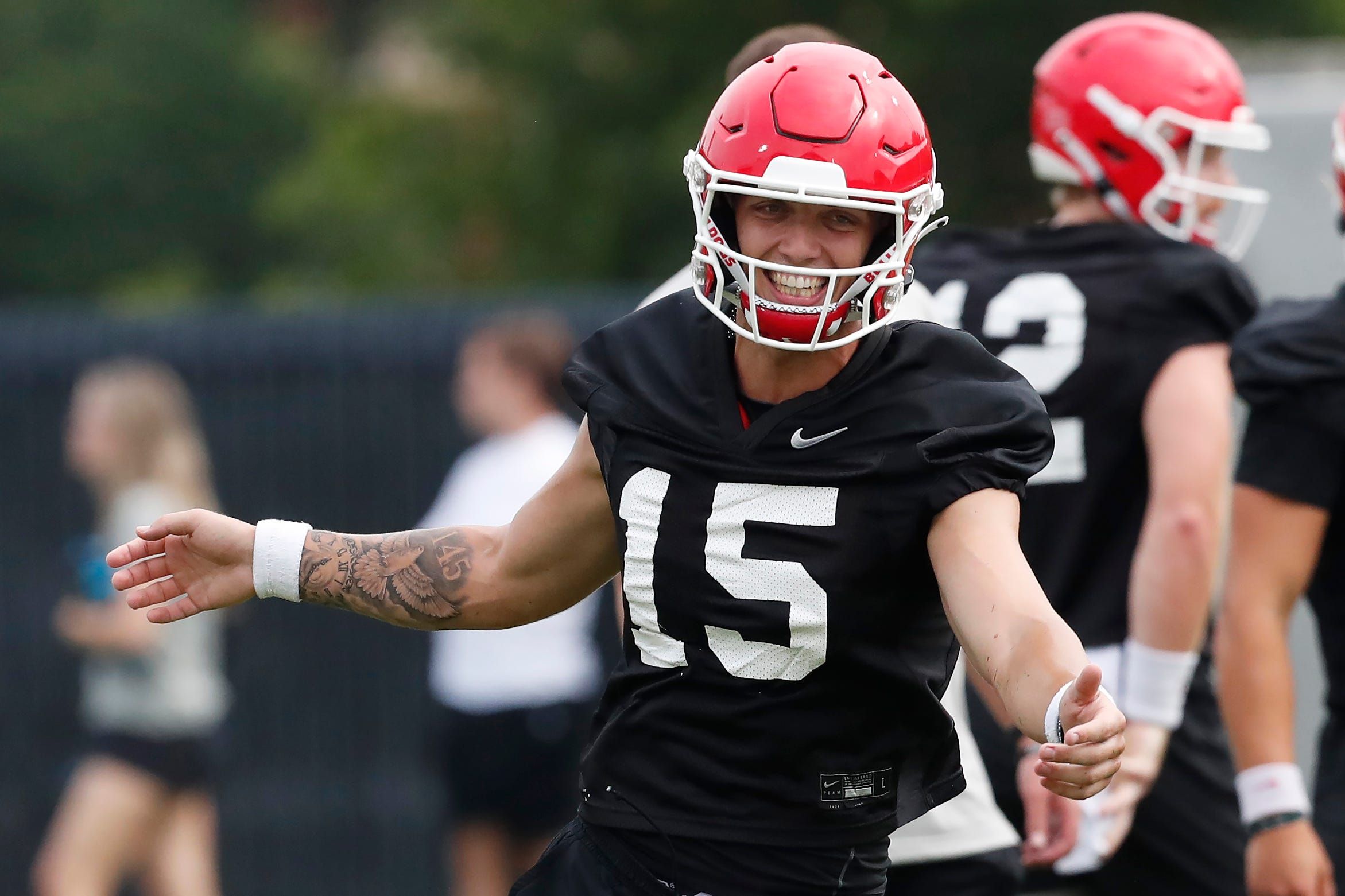 Social media reaction: Carson Beck named as UGA’s…