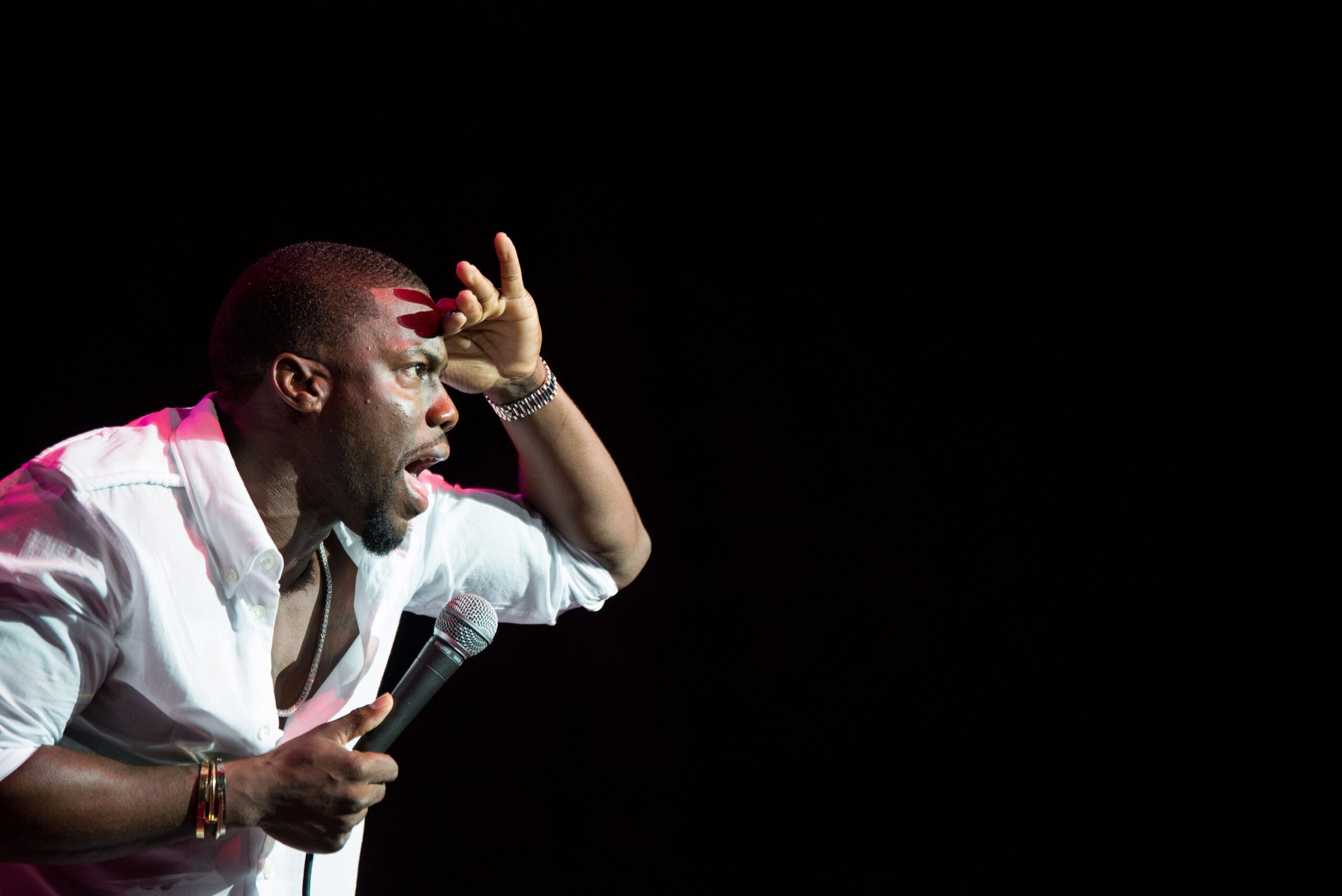 Ex-Patriot shares video of footrace that put Kevin…