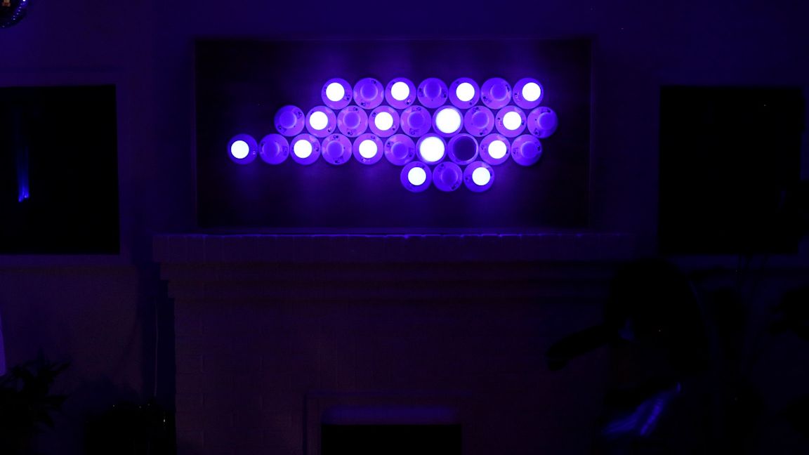 Raspberry Pi Animates Sign Made of Phillips Hue LED…