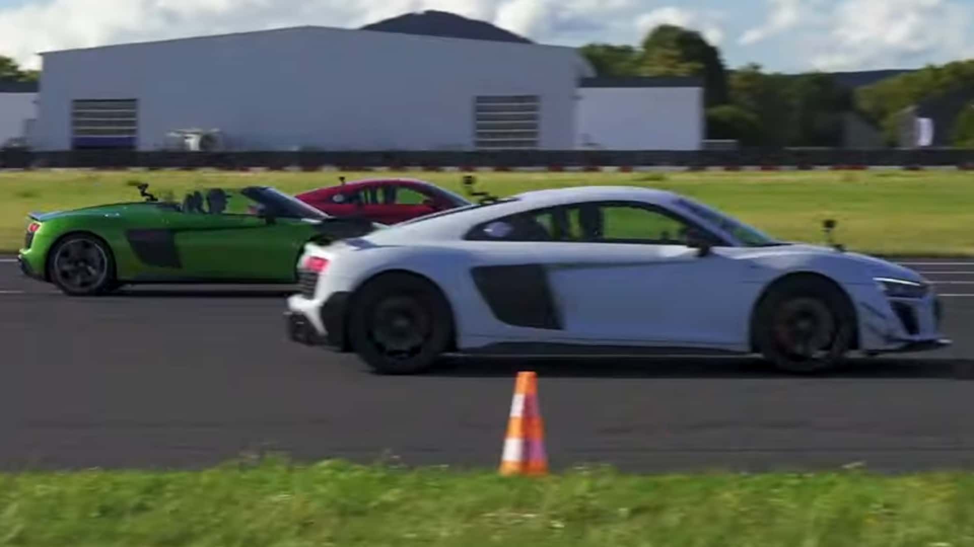 Watch Audi R8 GT Drag Race R8 Spyder With AWD, RWD R8…