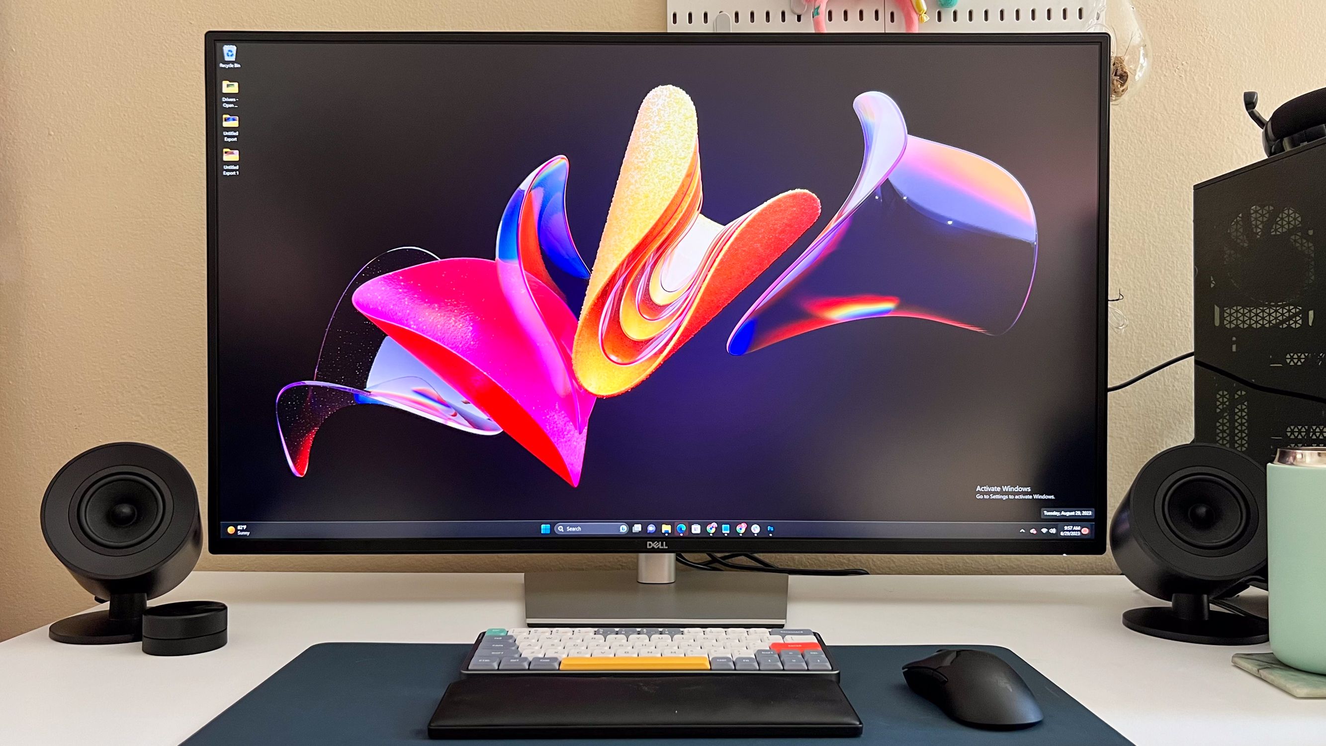 Dell UltraSharp U4323QE review: space, space and just…