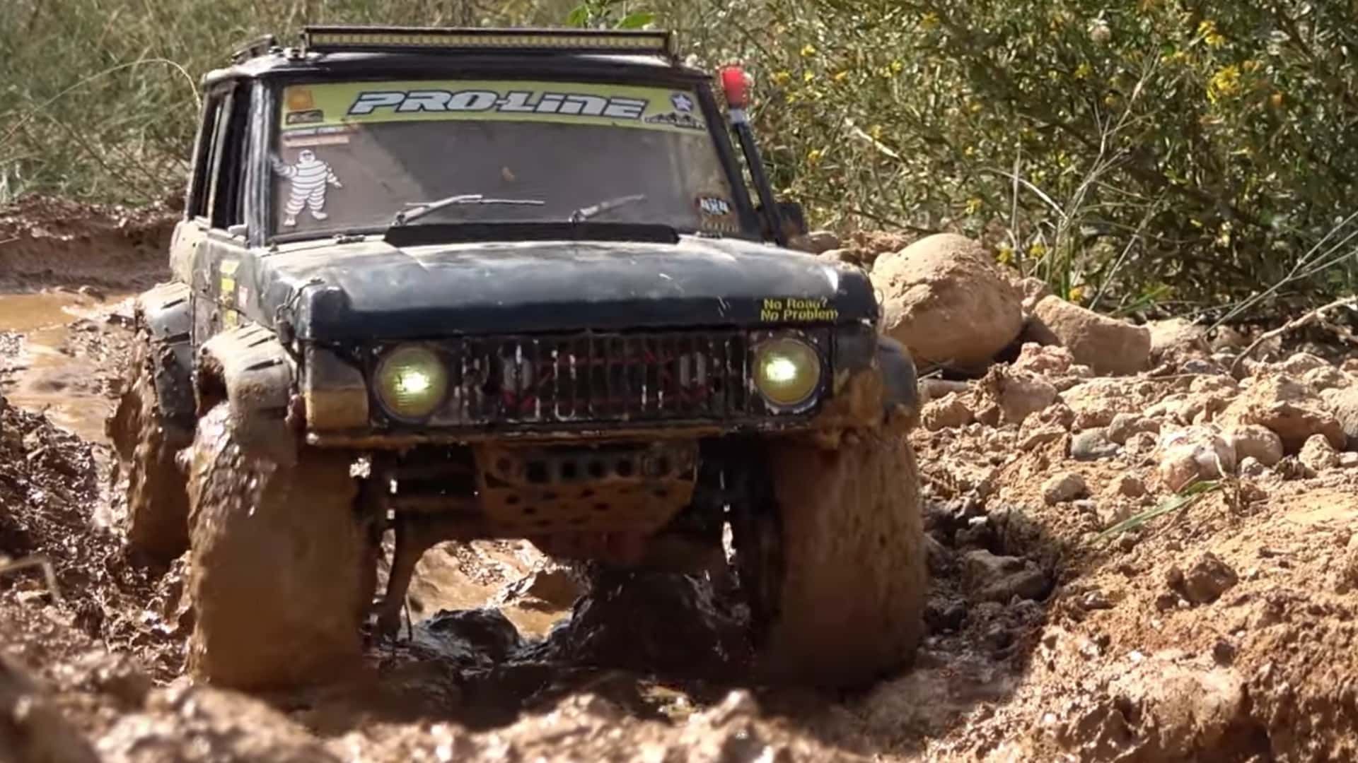RC Rock Crawlers Covered In Mud Look Like The Real Deal