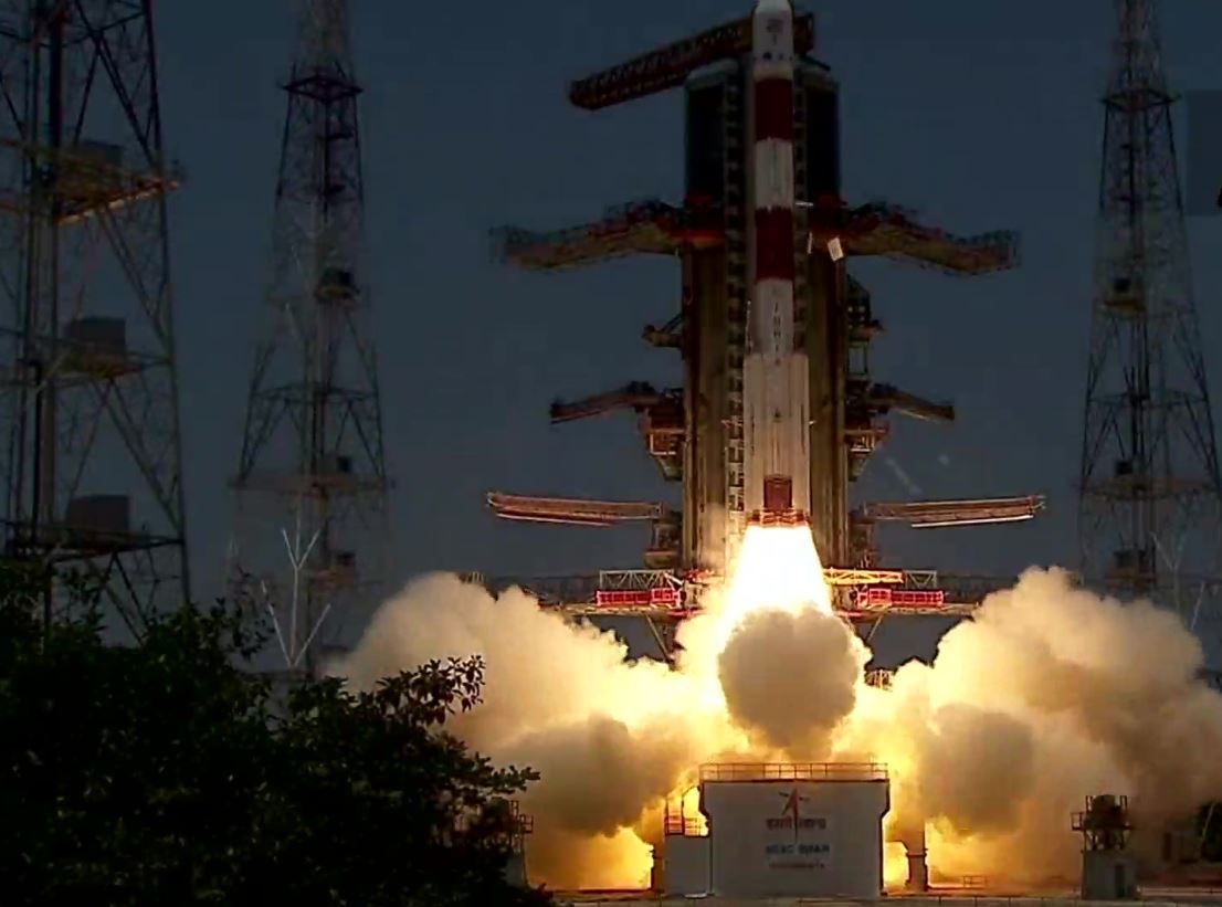 After historic moon landing, ISRO’s maiden solar…