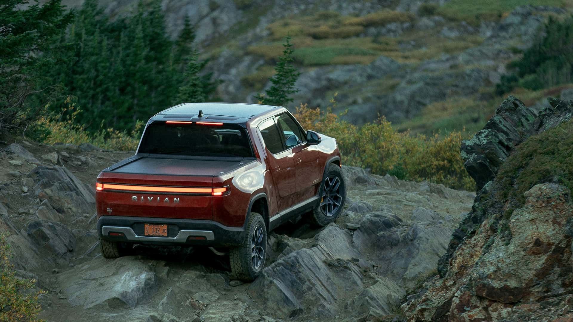 Redesigned Rivian R1T Powered Tonneau Cover To Debut…