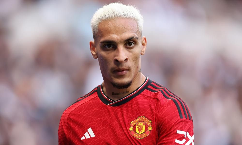 Manchester United’s Antony accused of assault by two…