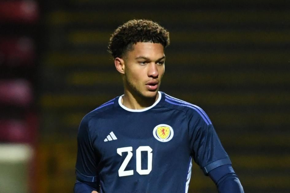 Ibane Bowat opens up on signing new Fulham contract