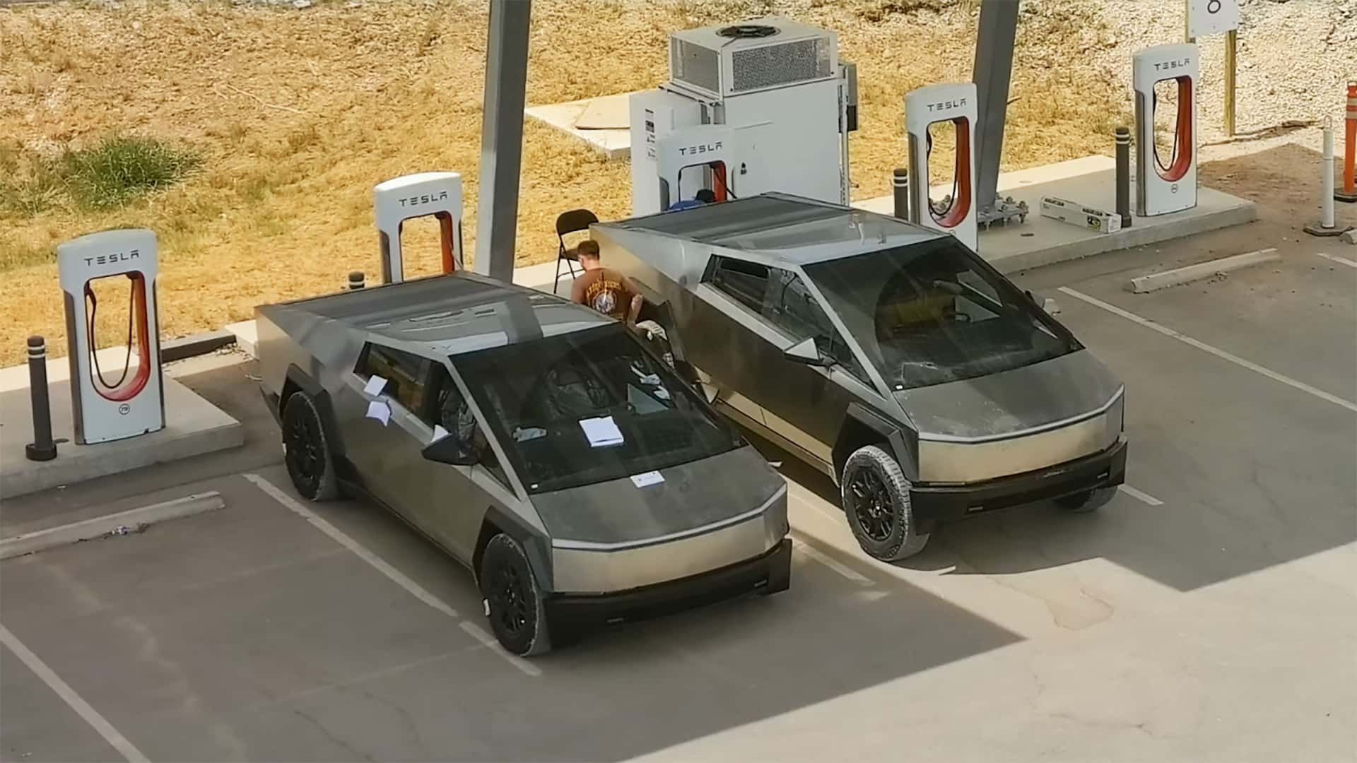 Tesla Cybertruck Pair Spotted Showing Air Suspension…