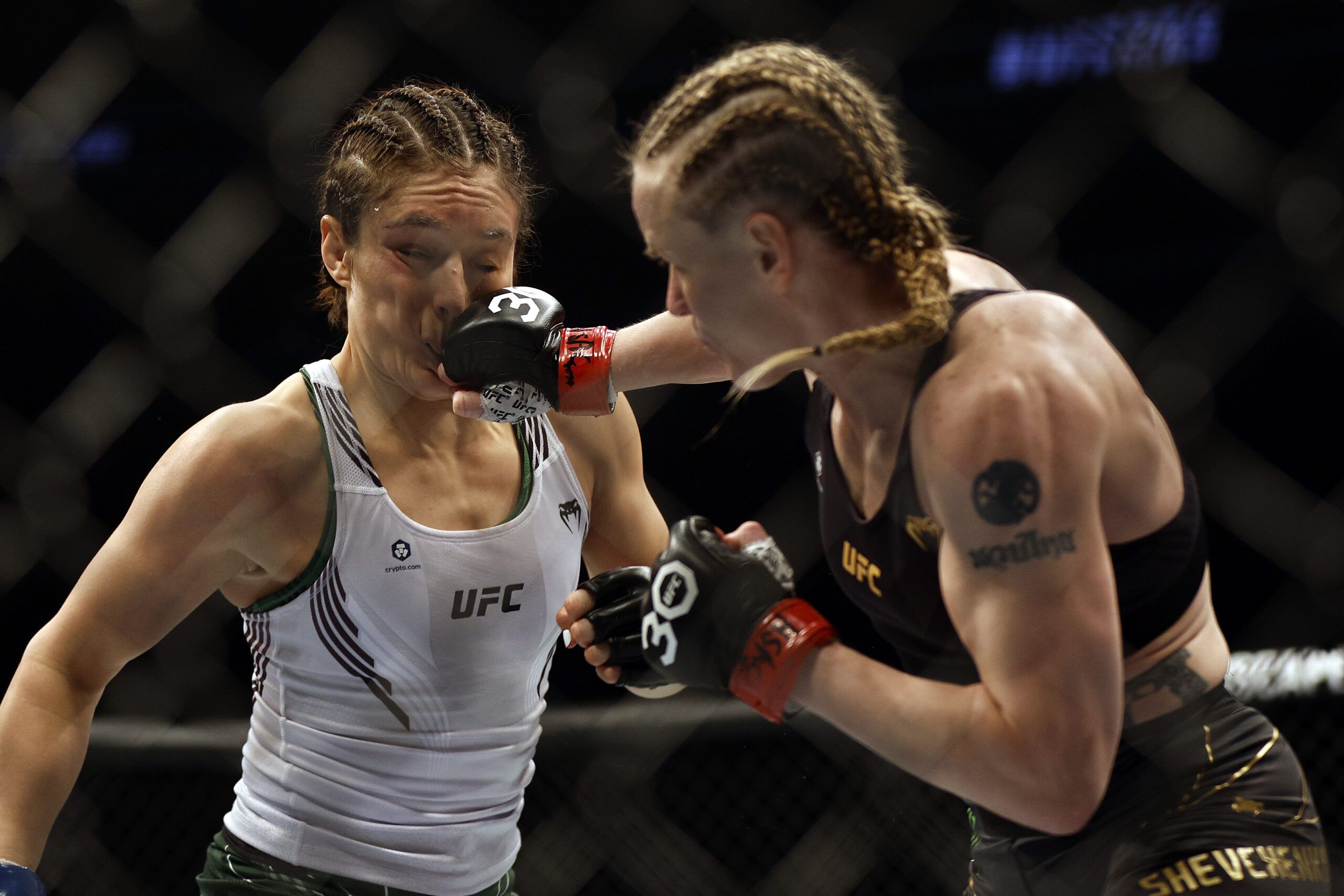 Noche UFC pre-event facts: Can Alexa Grasso overcome…