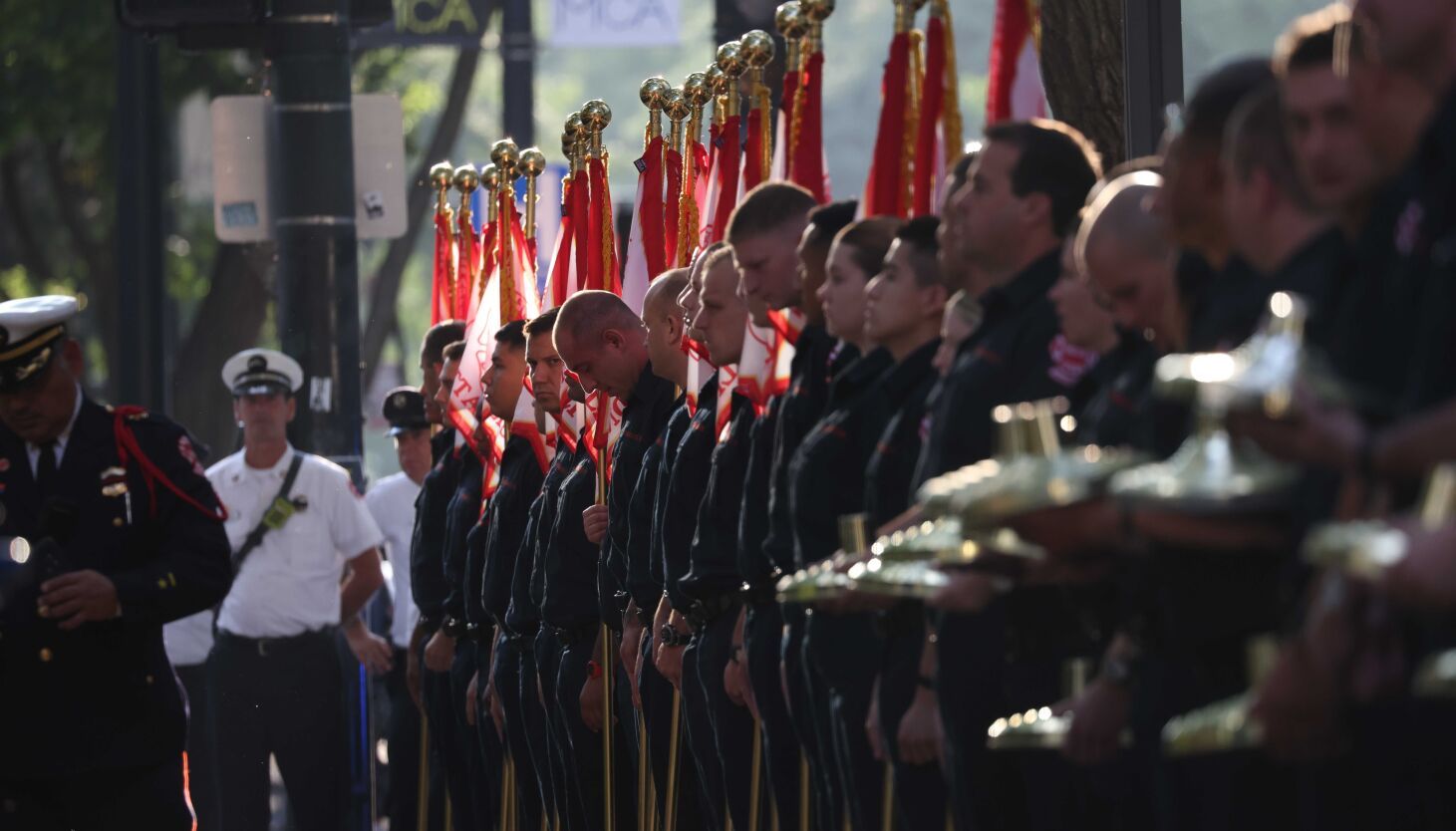 Firefighter funeral closes part of North Michigan…