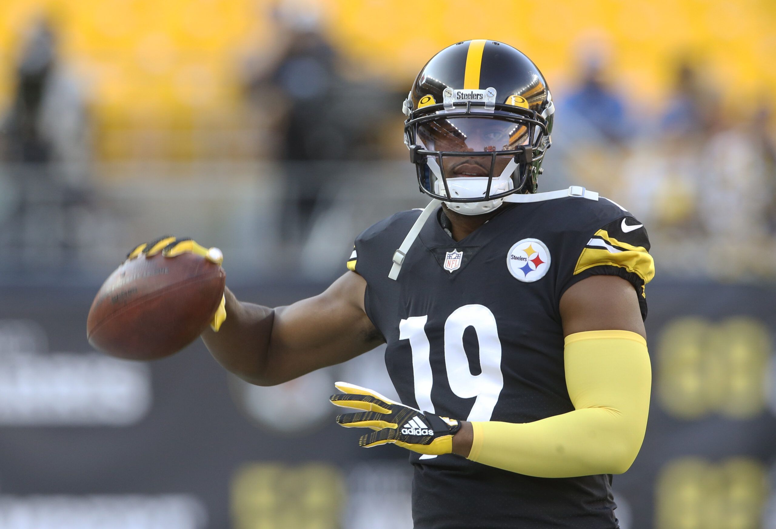 JuJu Smith-Schuster the latest former Steelers to fall…
