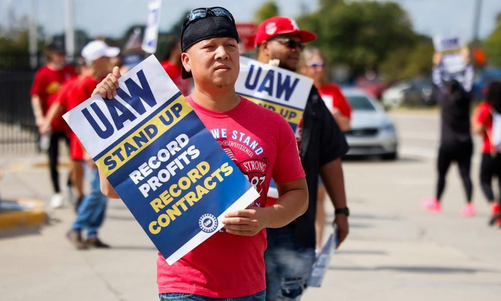 ‘We build those cars’: US workers on Ford picket line…
