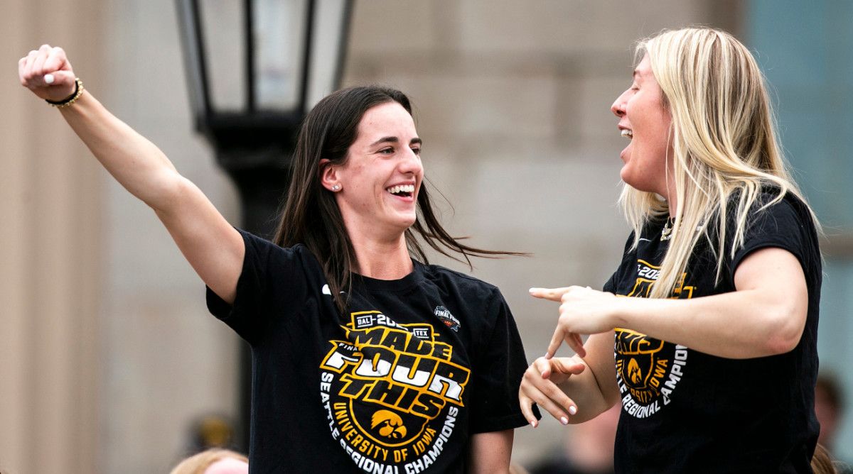 Iowa Marching Band Paid Tribute to Caitlin Clark With…