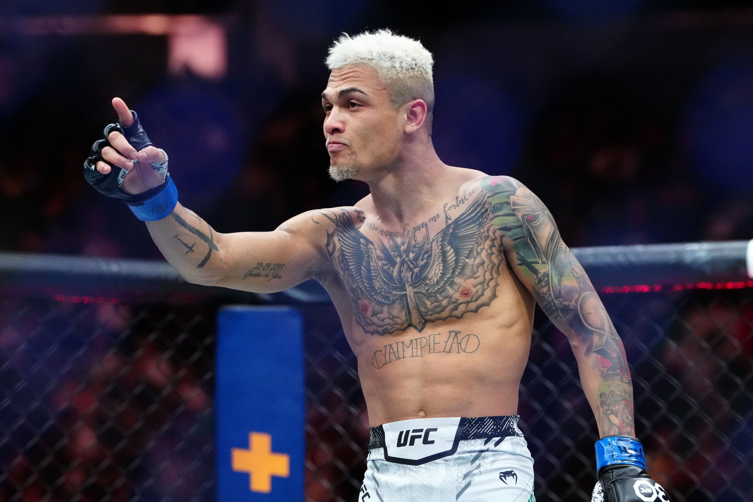 Edgar Chairez vs. Daniel Lacerda no contest at Noche…