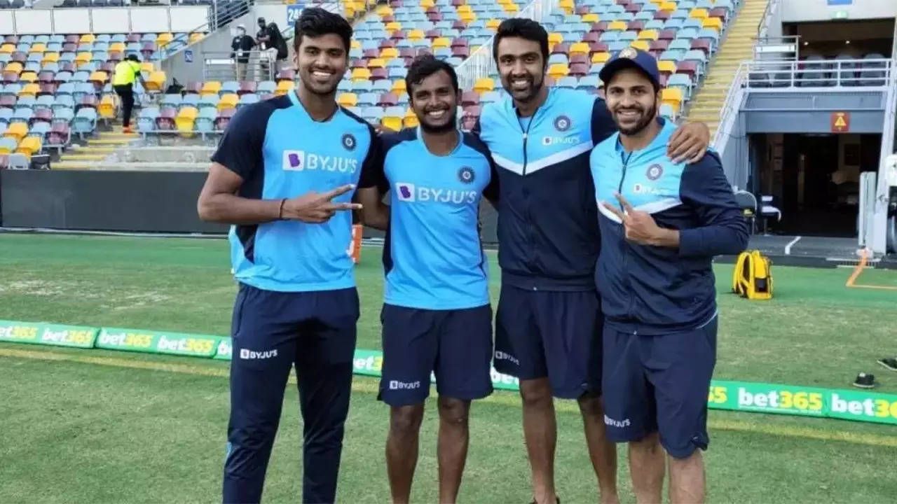 R Ashwin vs Washington Sundar: Story behind an…