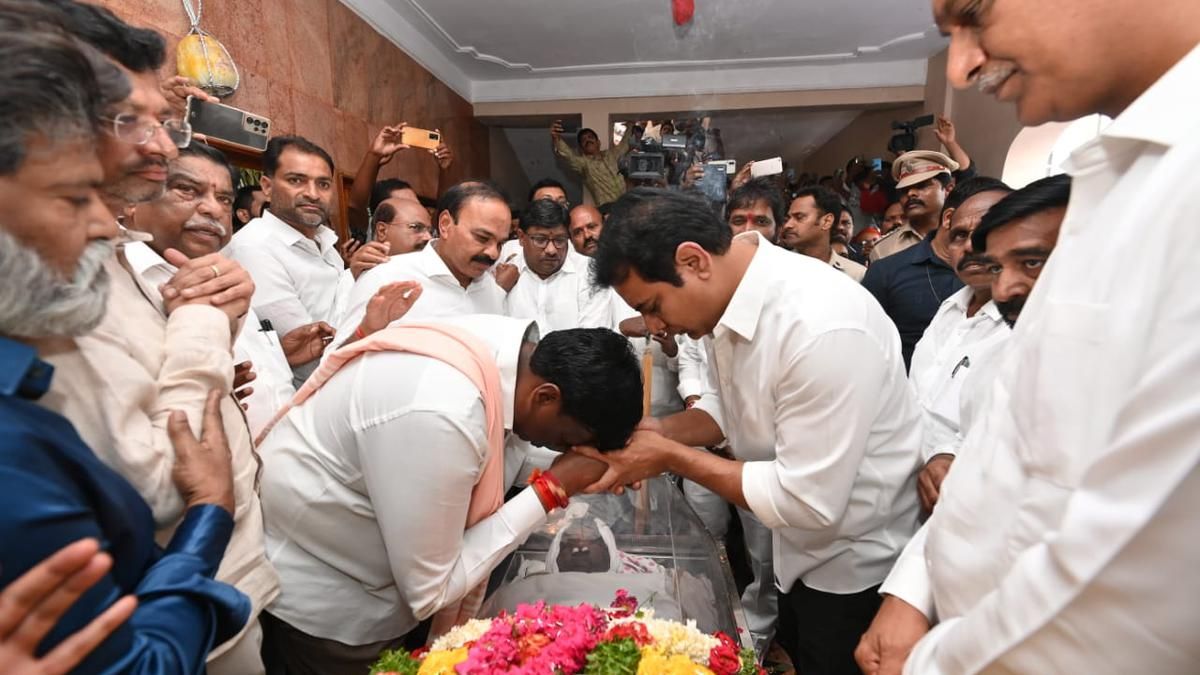 Ex-MLA Harishwar Reddy dies of heart attack, cremated…