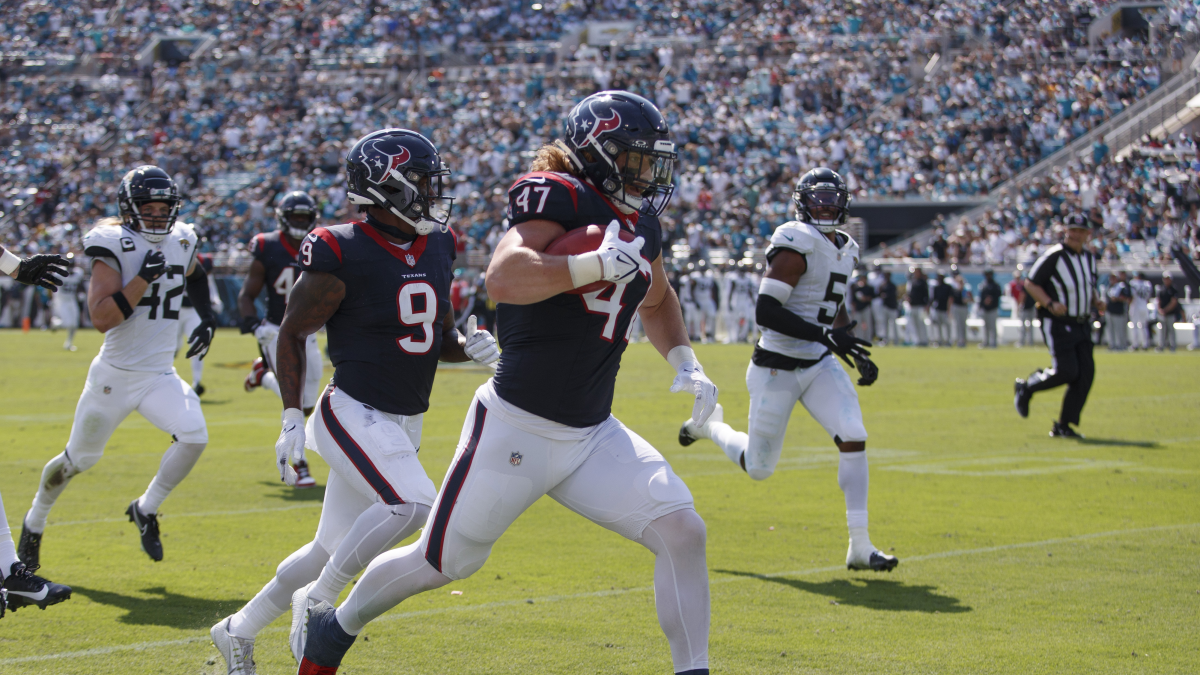 Sports Illustrated - Texans FB Returned a Kickoff 85…