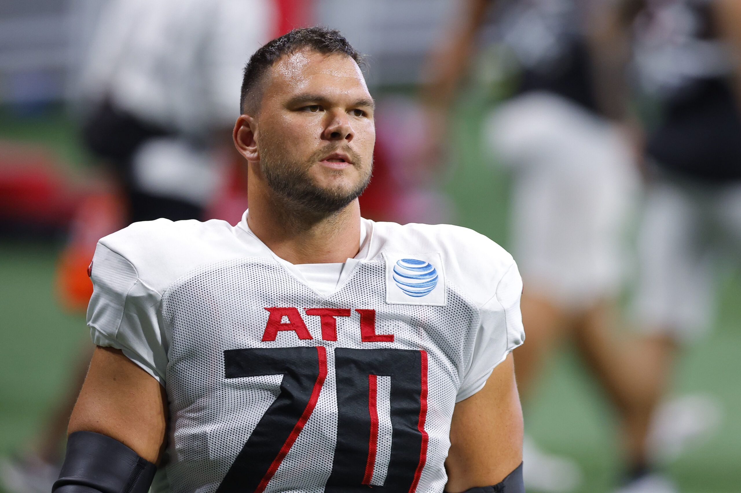 Falcons restructure Jake Matthews’ contract, free up…