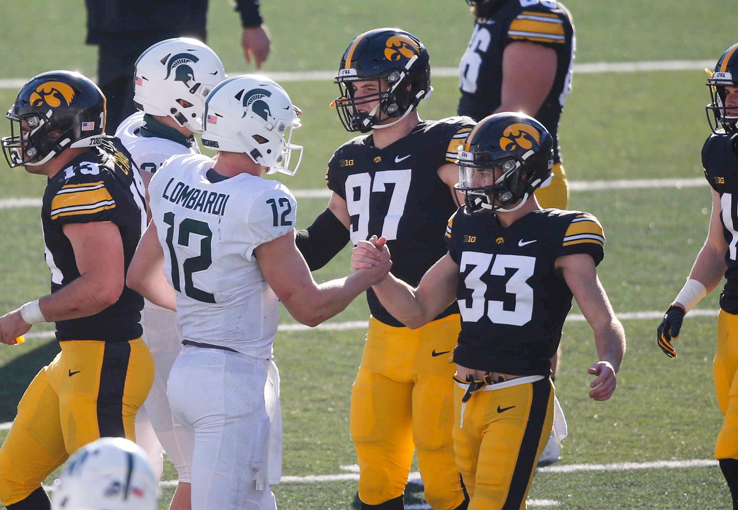 Michigan State football announces uniform combination…
