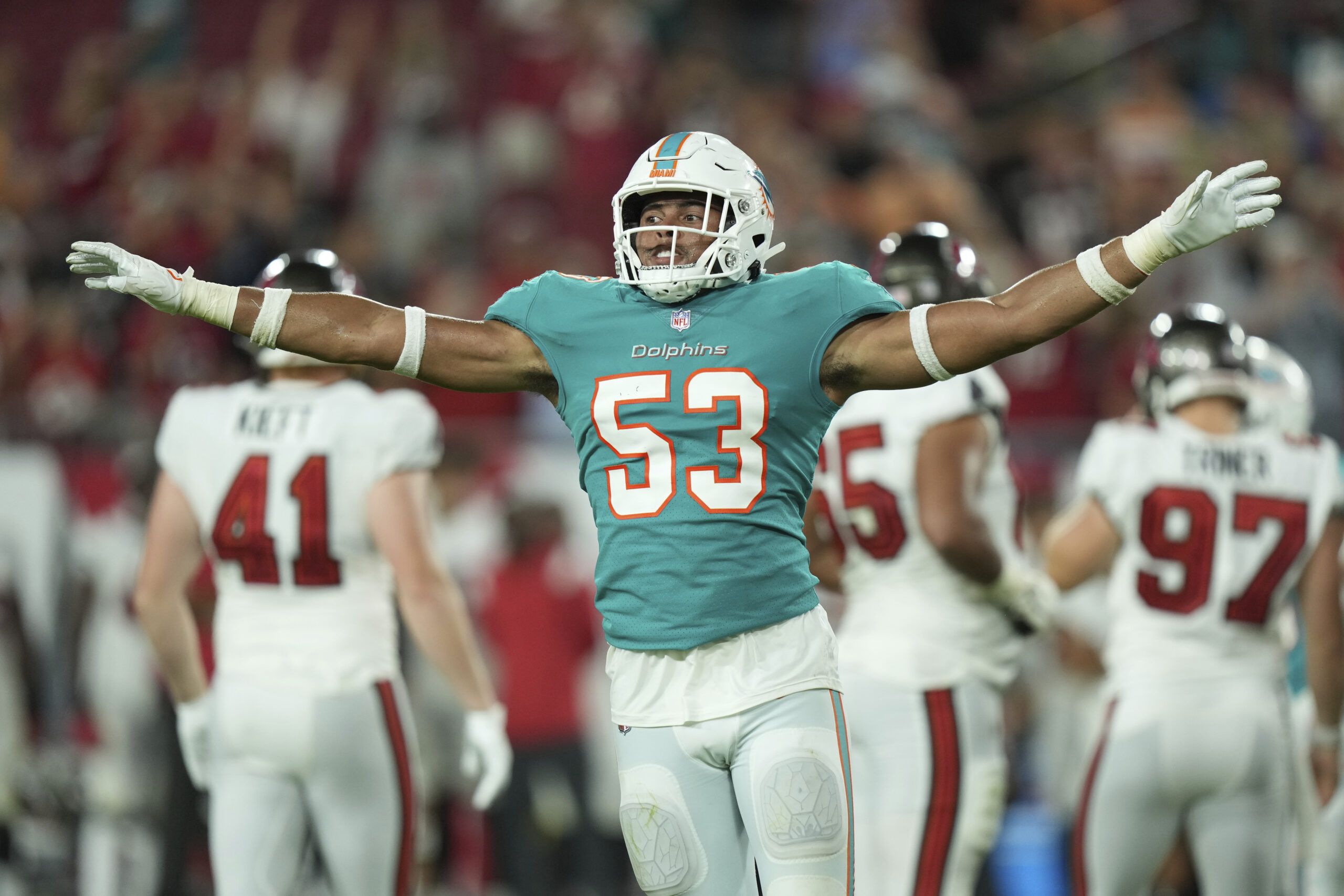 Dolphins sign LB Cameron Goode off of their practice…