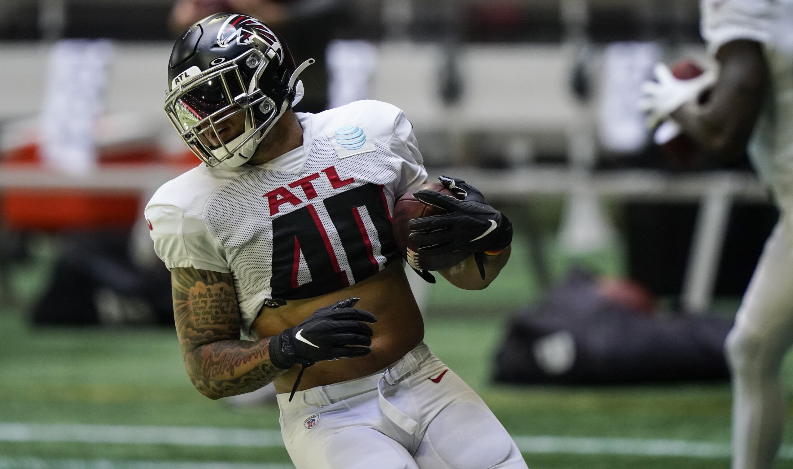 Falcons FB Keith Smith fined $87K for unnecessary…