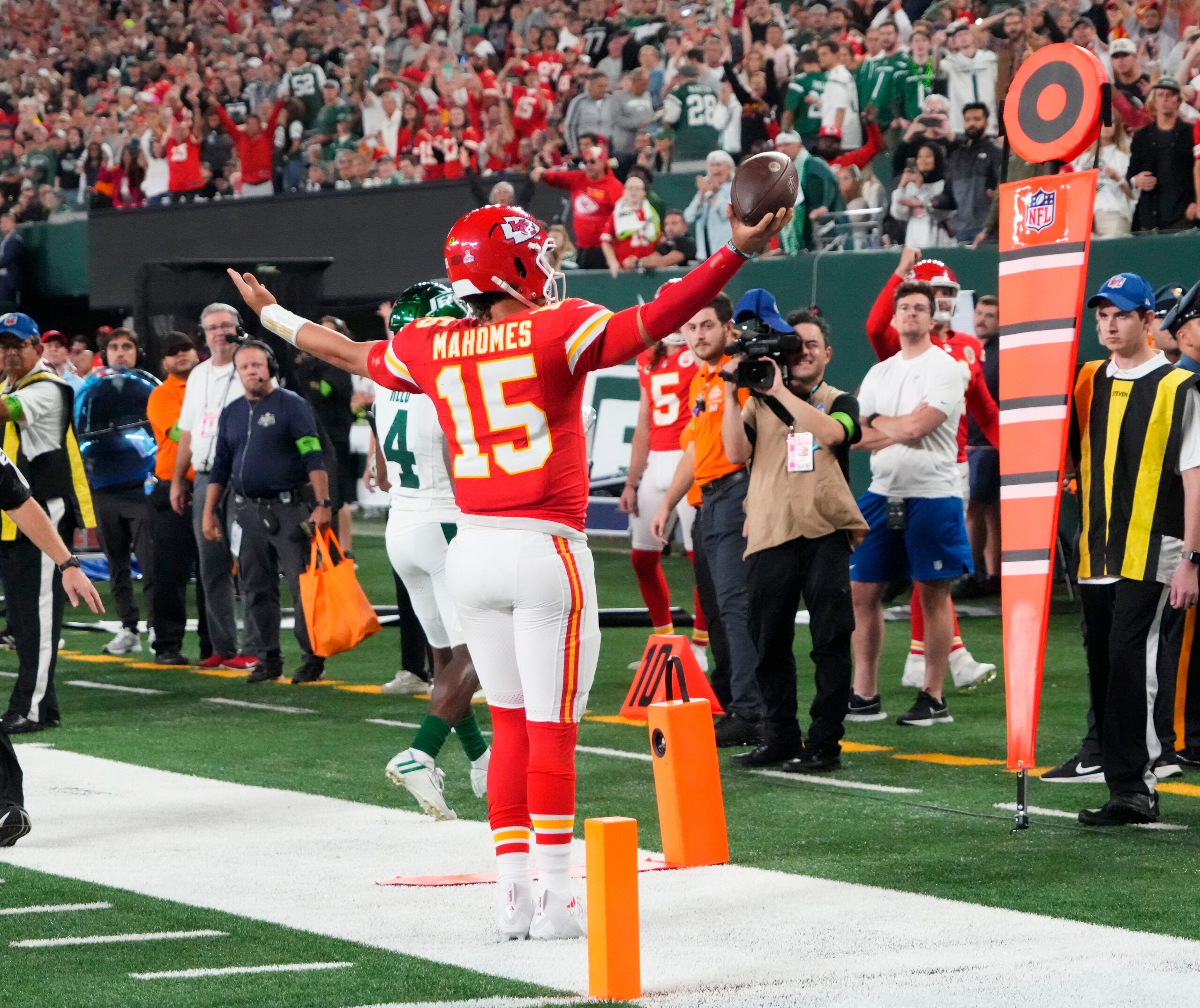 Patrick Mahomes set one impressive record in Chiefs’…
