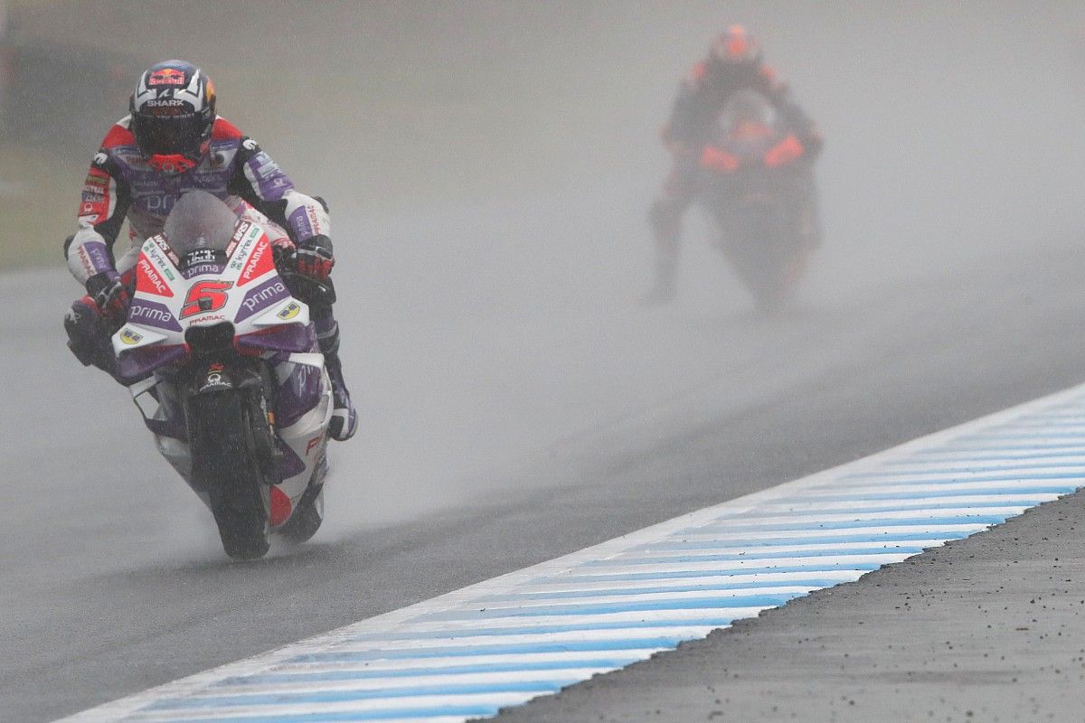 How five metres led to "angry" Zarco being thrown out…