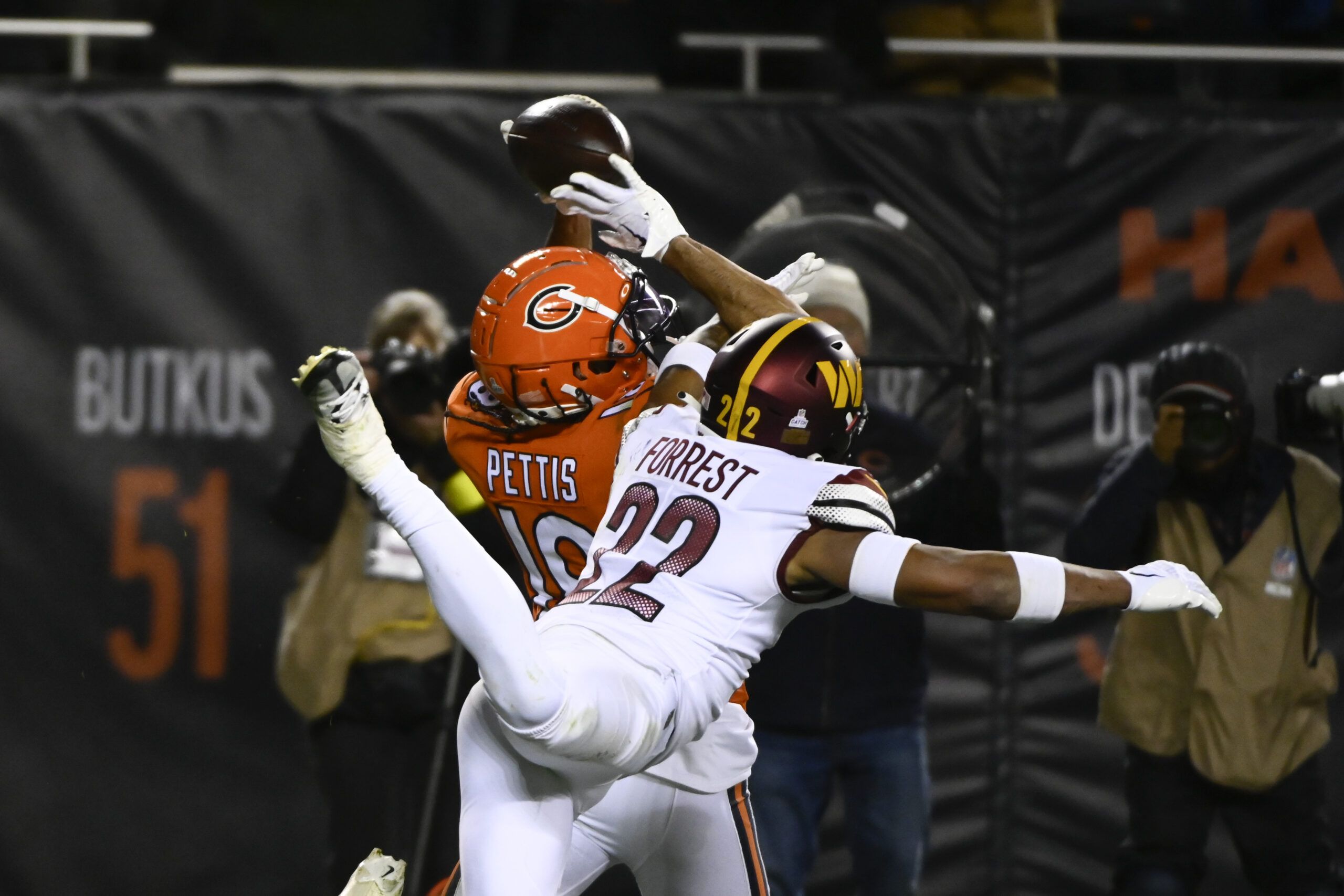 Statistical breakdown: How the Commanders and Bears…