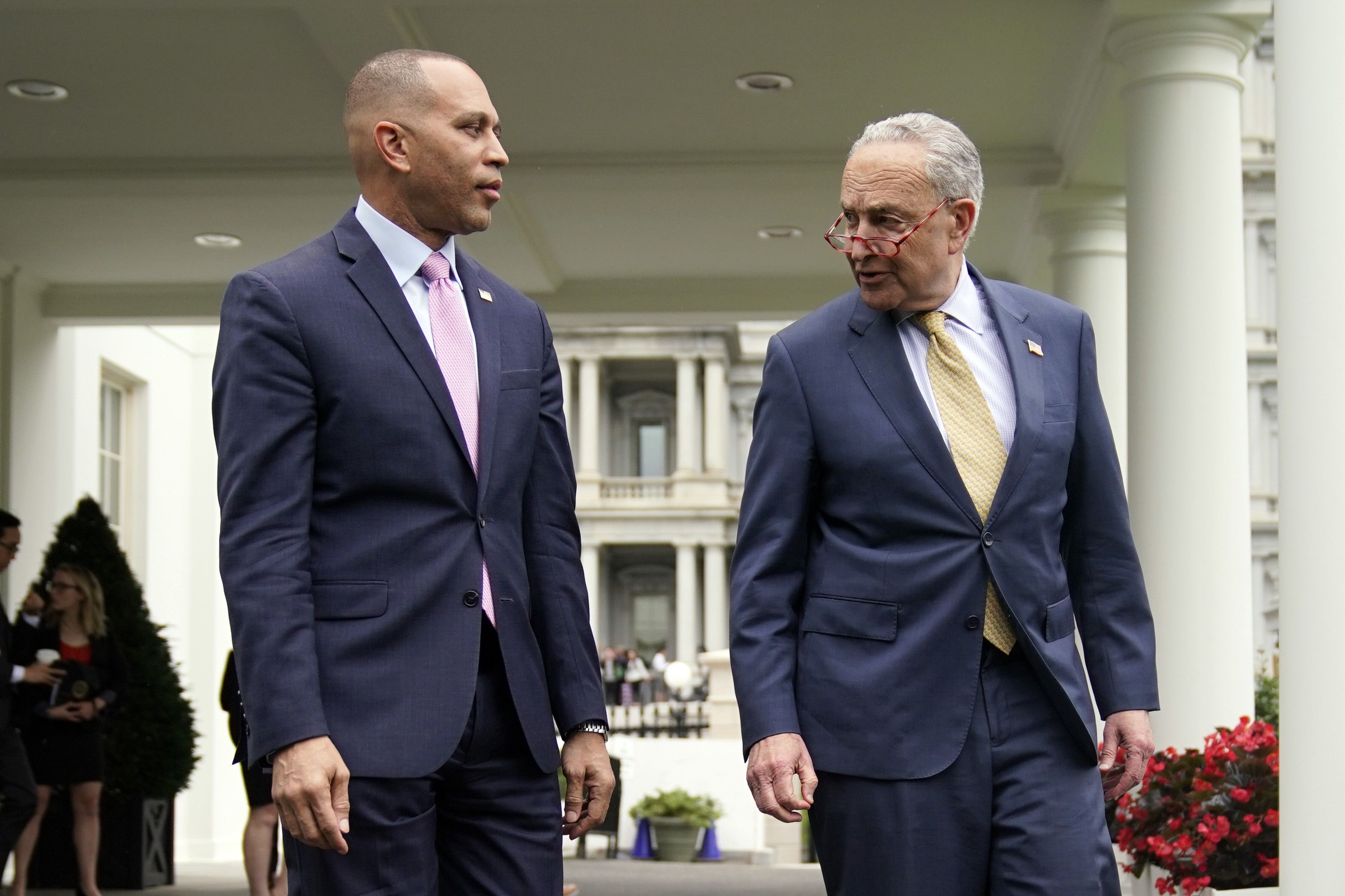 Schumer, Jeffries are laying low on the migrant…