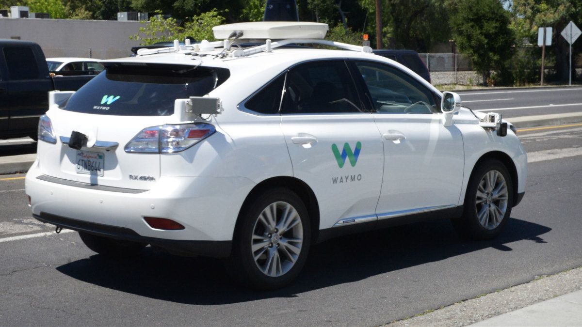 Google-backed company's self-driving car gets cheers…