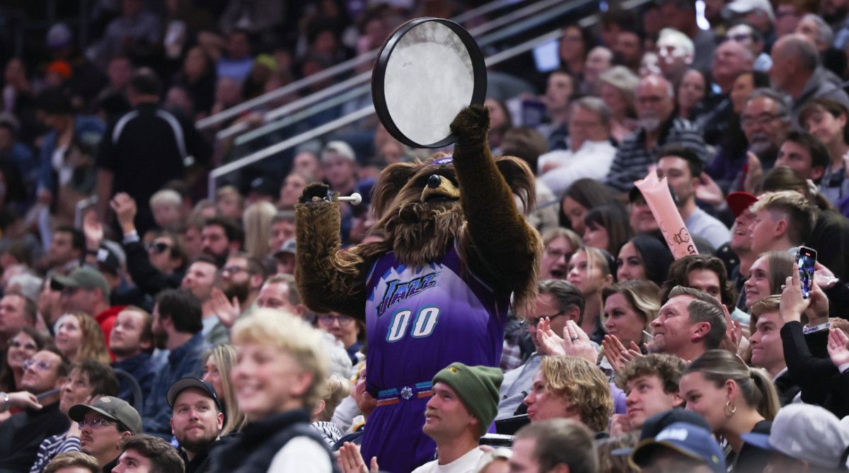 Sports Illustrated - Jazz Fans Were So Mad About a New…