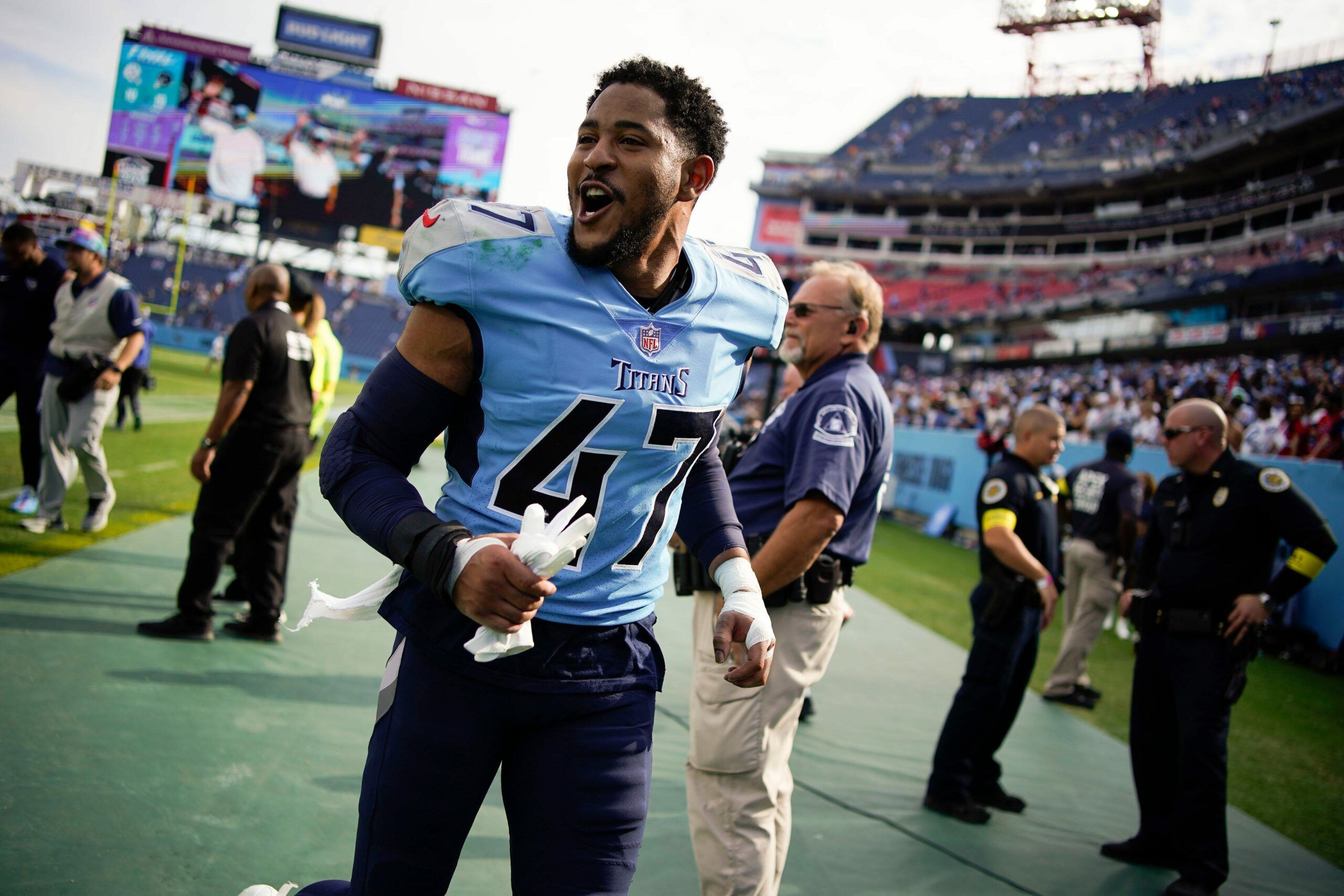 Ravens signing ex-Titans DB Andrew Adams to practice…