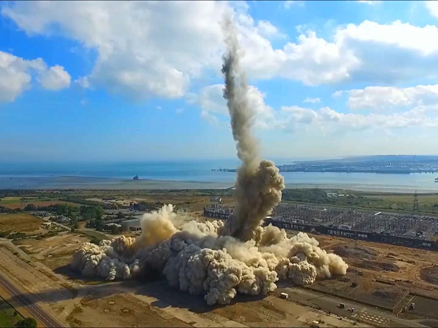 Historic power station blown up in demolition of UK's…