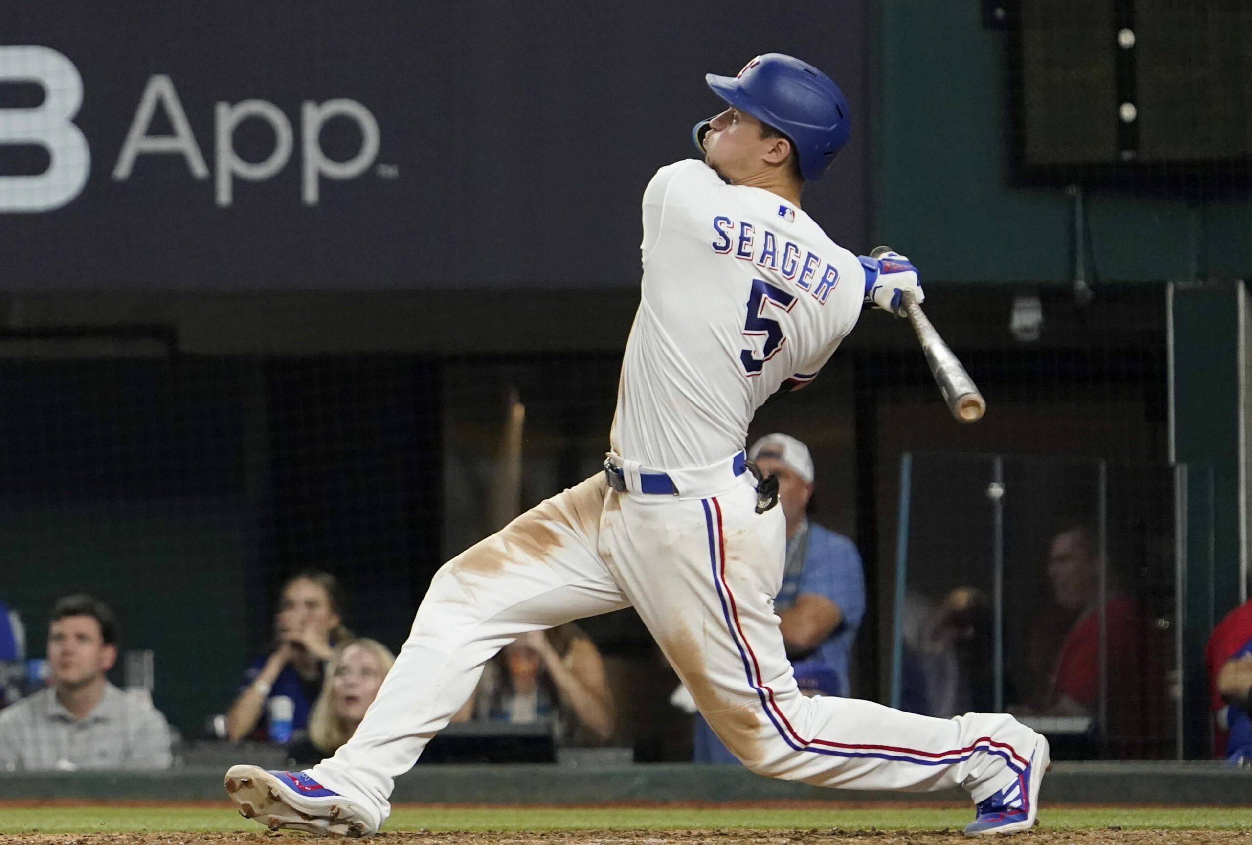 Joe Davis delivered an electric call of Corey Seager’s…