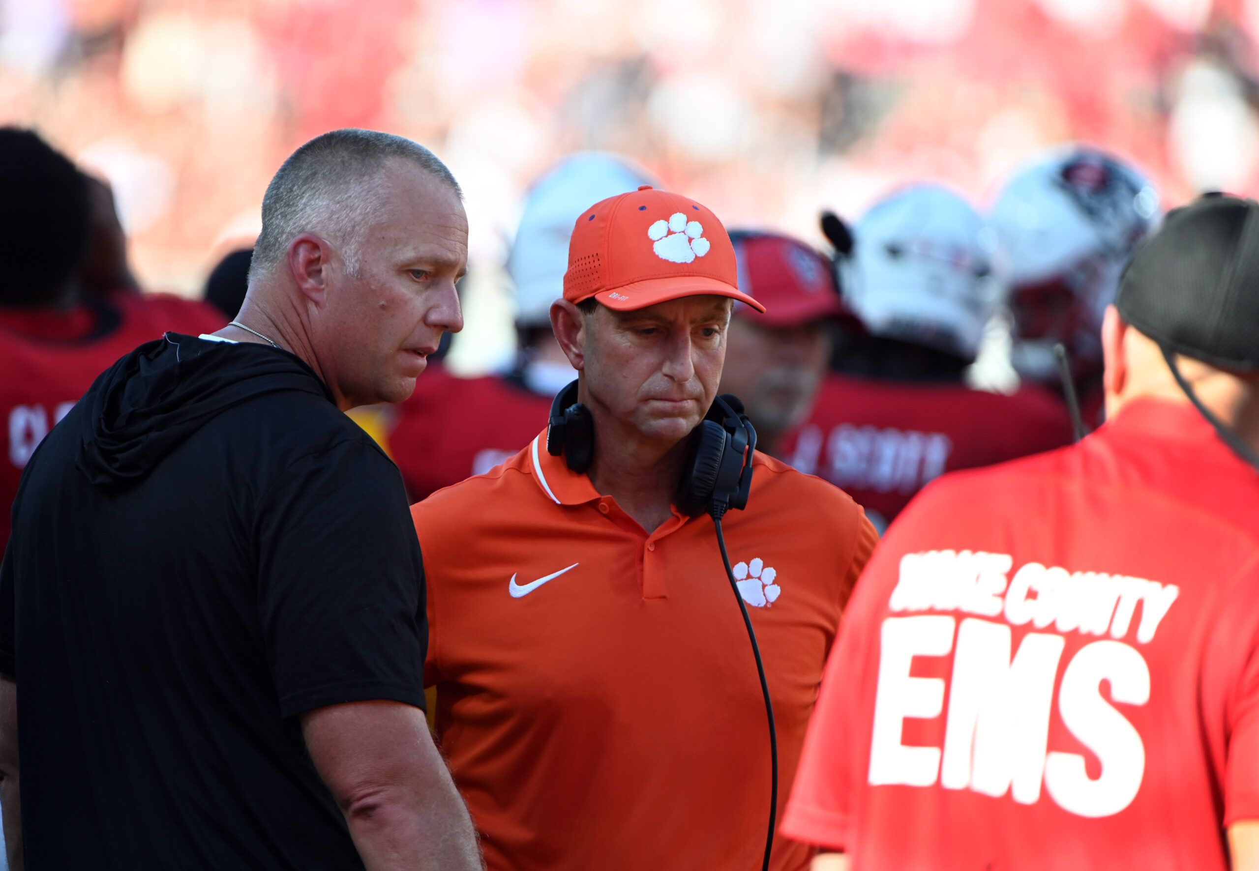 NC State coach Dave Doeren blasts Steve Smith Sr. for…