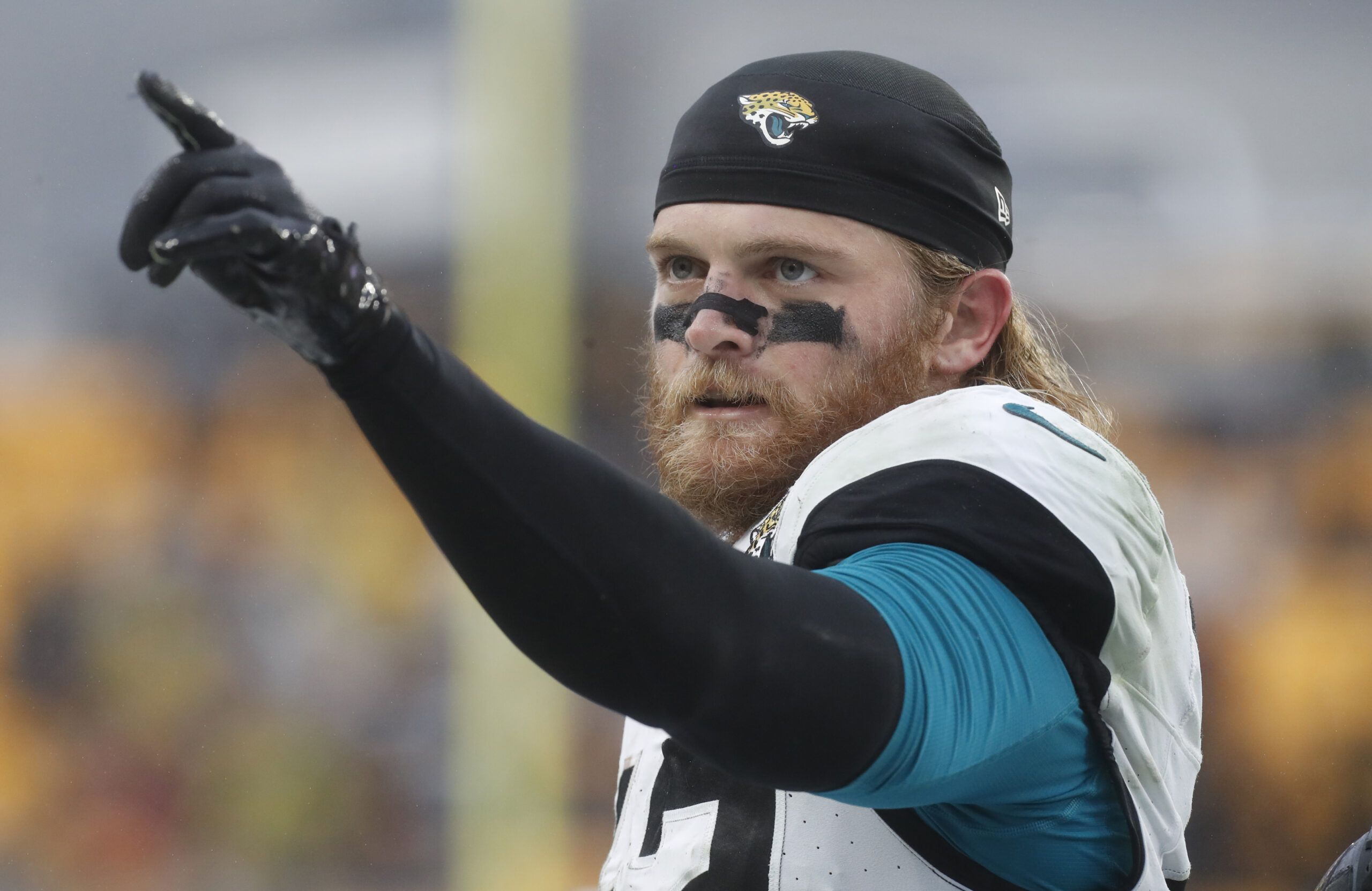 Watch: Jaguars celebrate interception vs Steelers with…