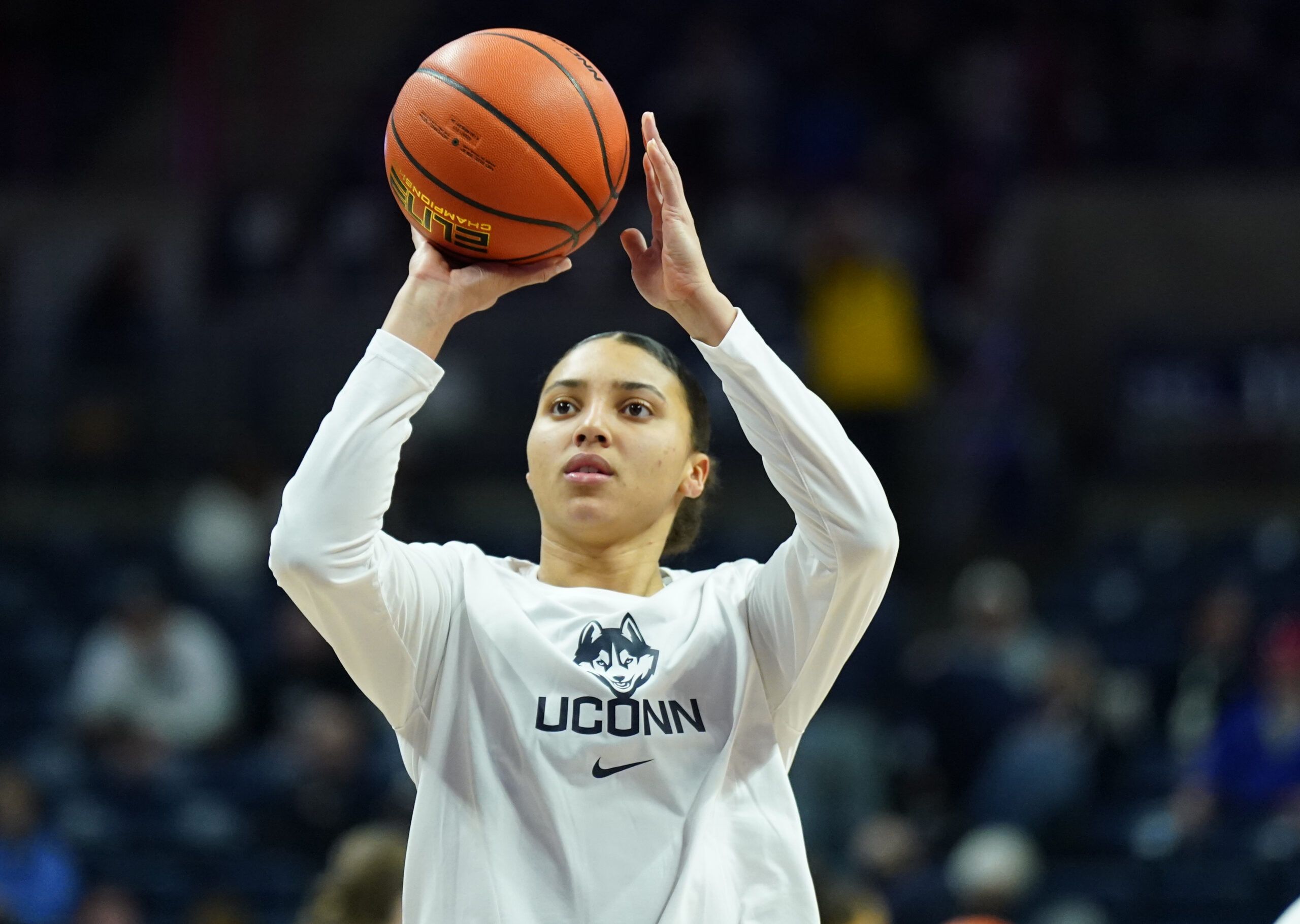 UConn guard Azzi Fudd says the WNBA can wait: ‘Why…