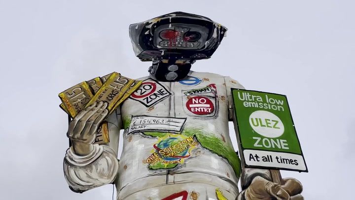 Robot Sadiq Khan unveiled as effigy for Kent town’s…