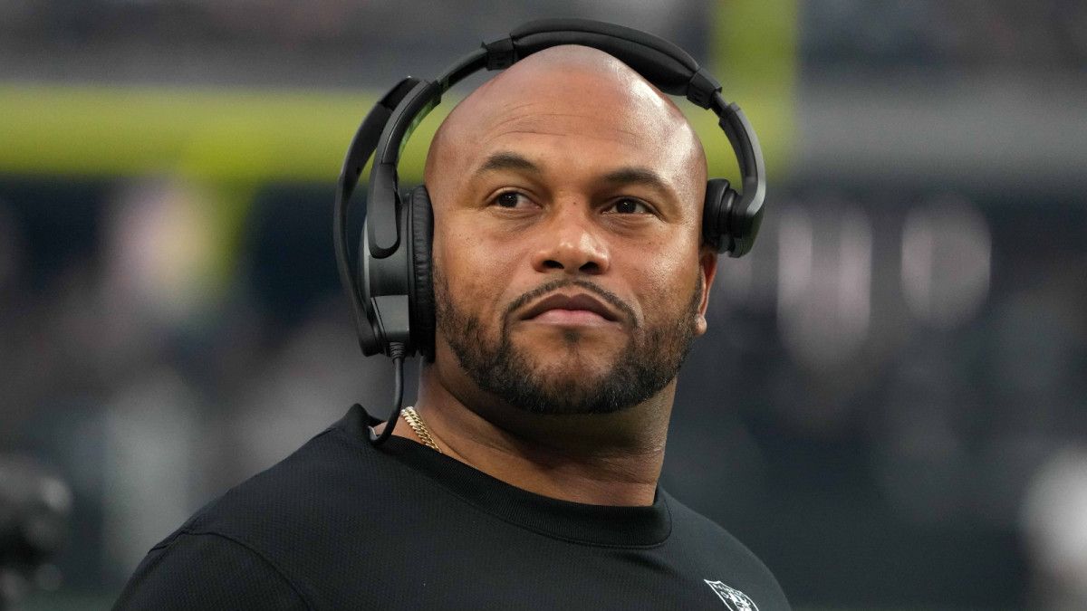 Sports Illustrated - Former Giants Super Bowl-Winner…