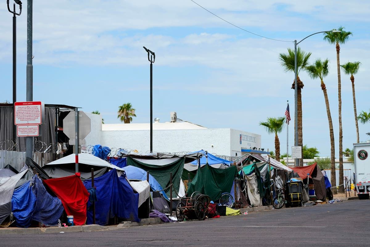Phoenix finishes clearing downtown homeless encampment…