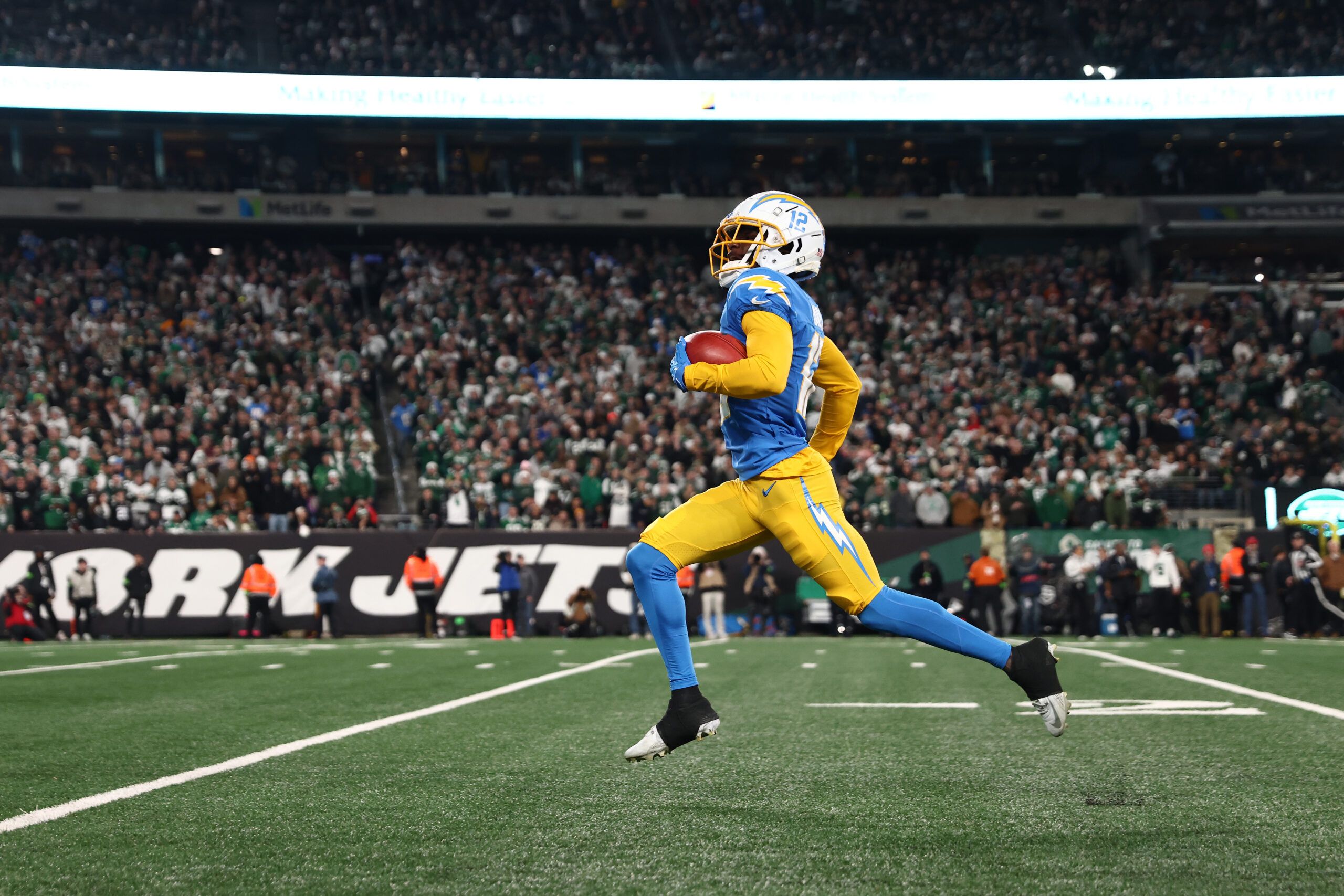 Chargers Highlight: Derius Davis takes punt return 87…