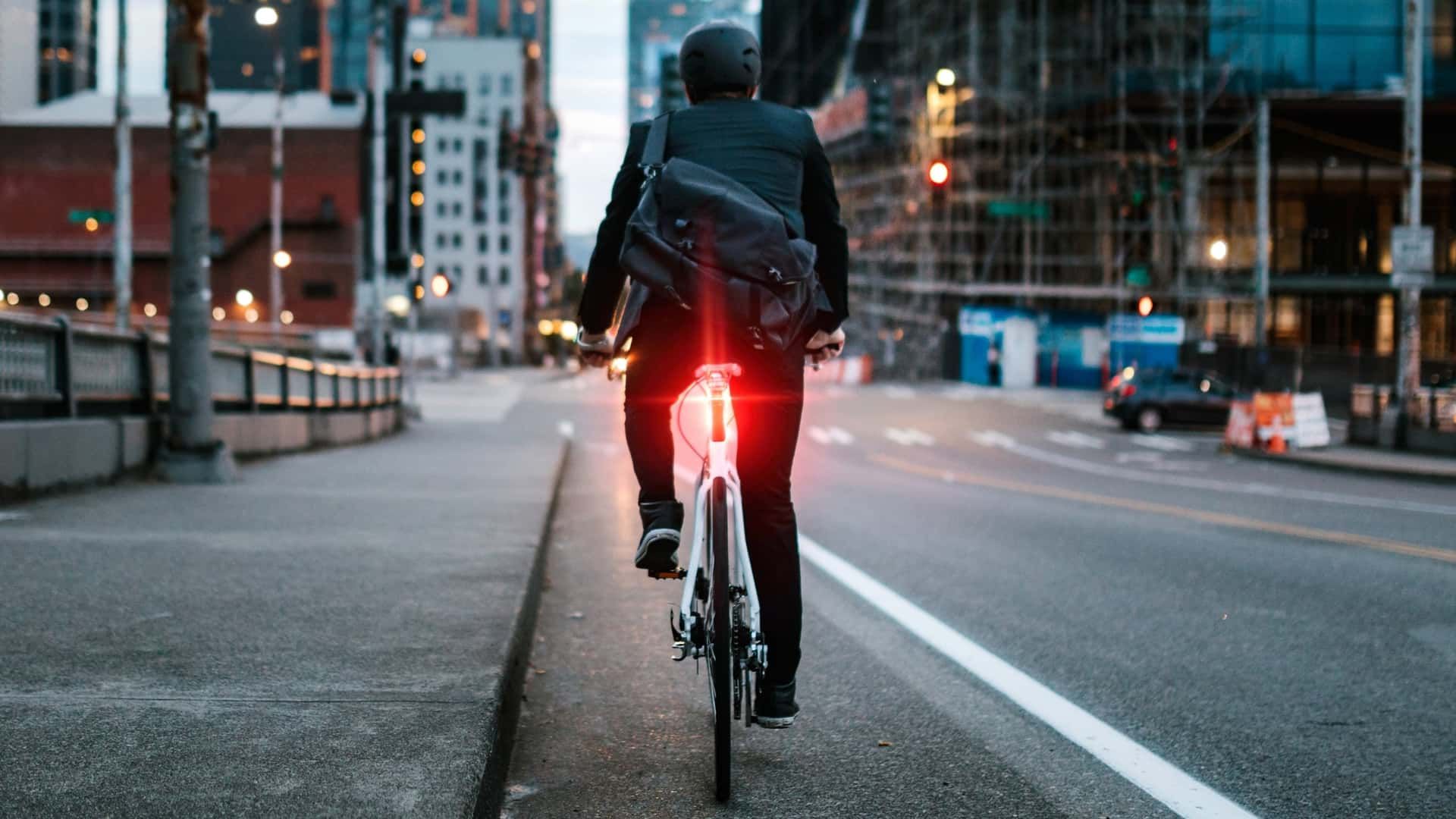 This E-Bike Radar System Alerts You Of Potential…