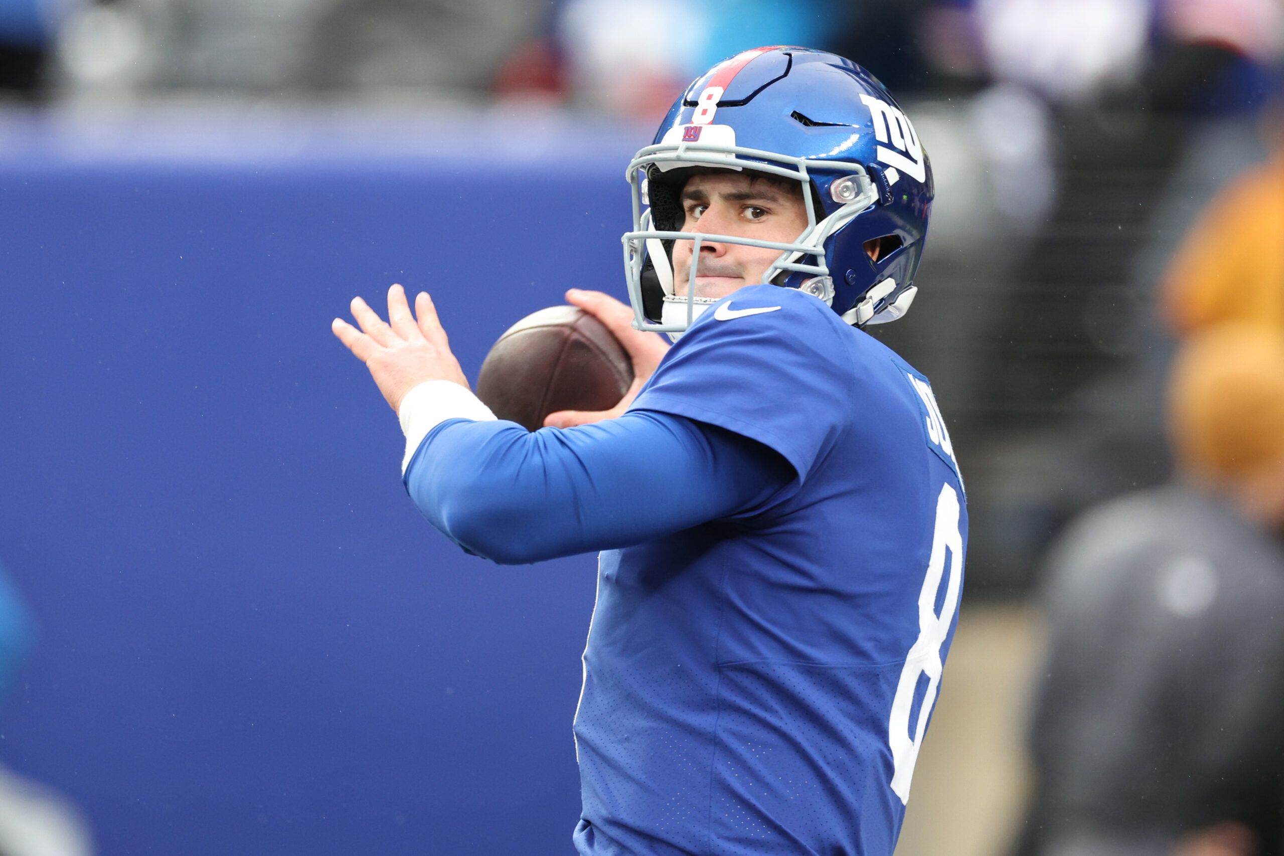 Days after ACL tear, Daniel Jones faces tough…