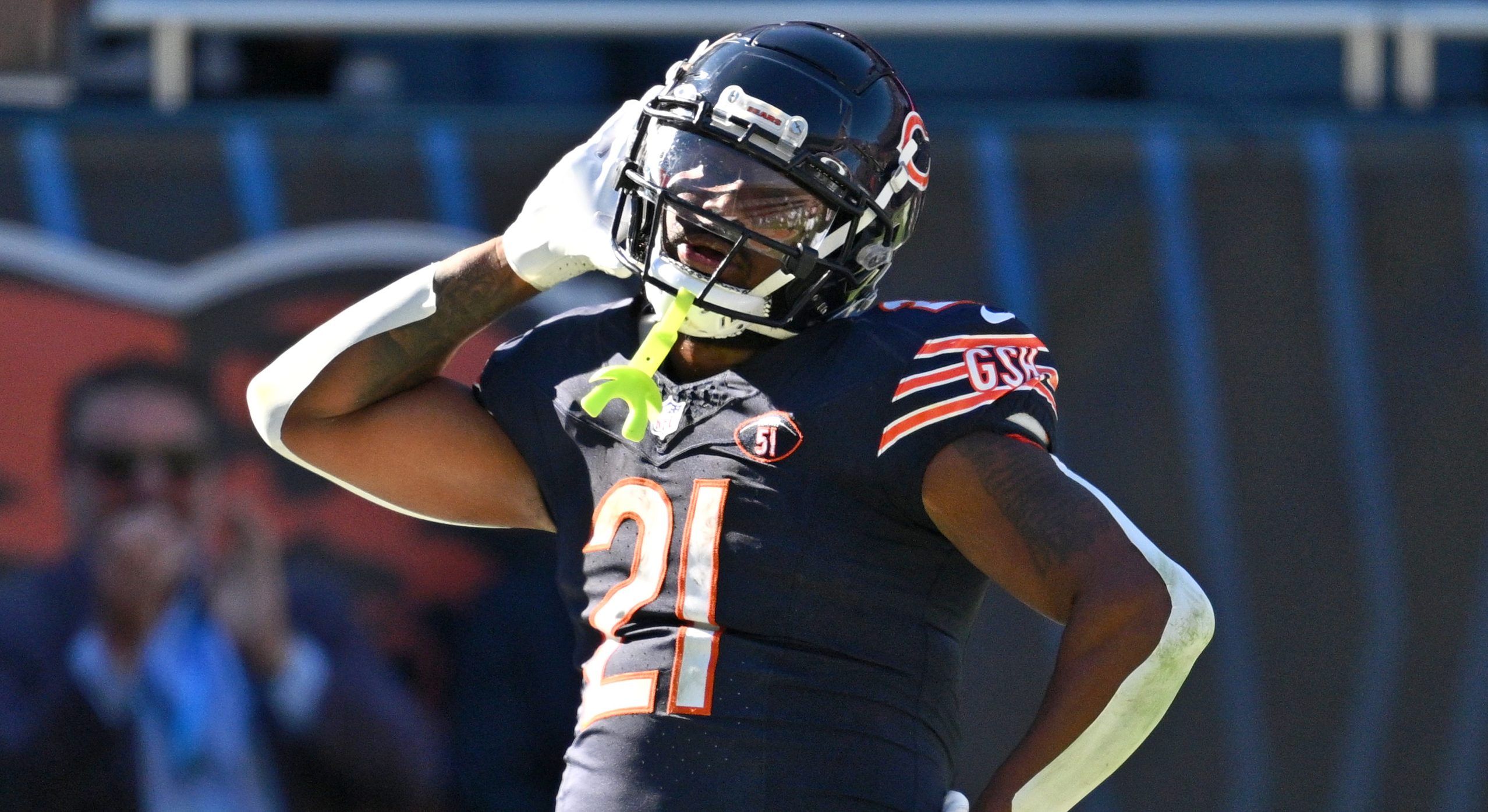 Who are the experts picking in Panthers vs. Bears?