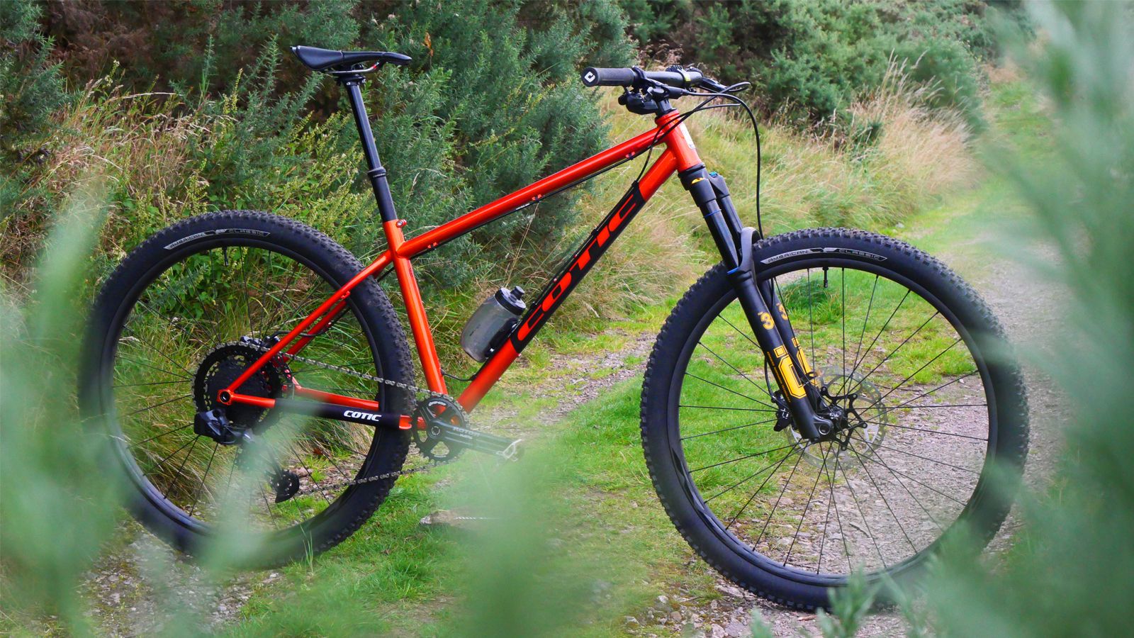 Cotic SolarisMAX long-termer – the build and first…